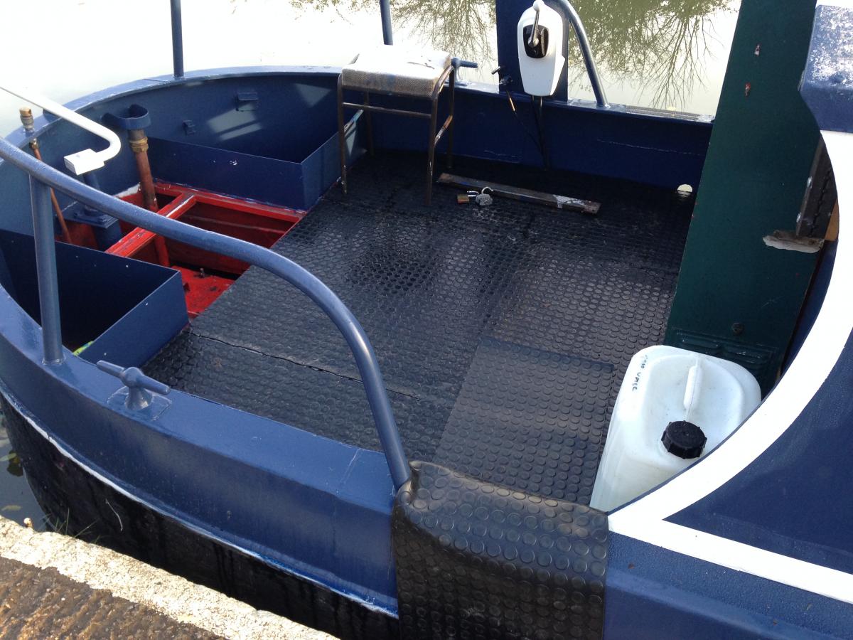 Cruiser Stern Decking - Boat Building & Maintenance - Canal World