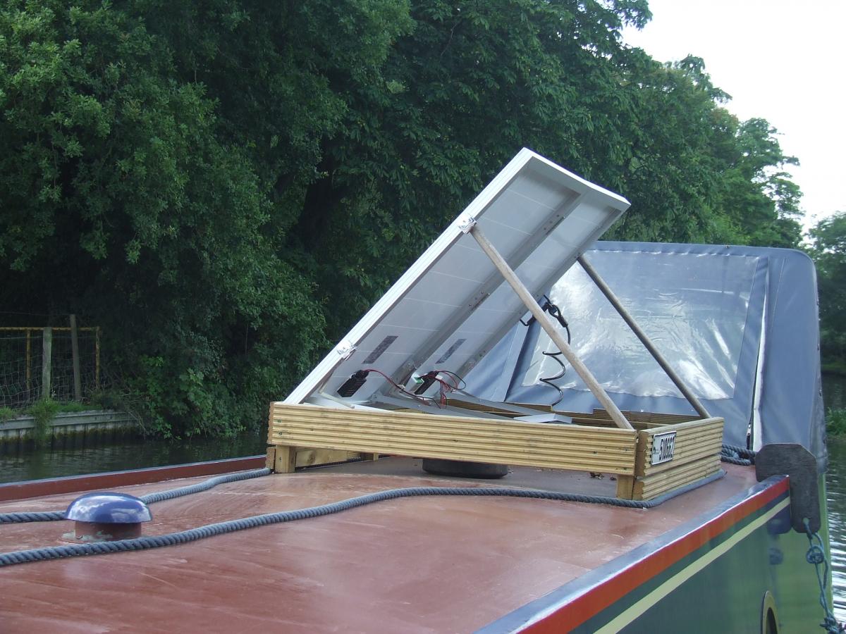 fixing solar panel brackets - Boat Building & Maintenance - Canal World
