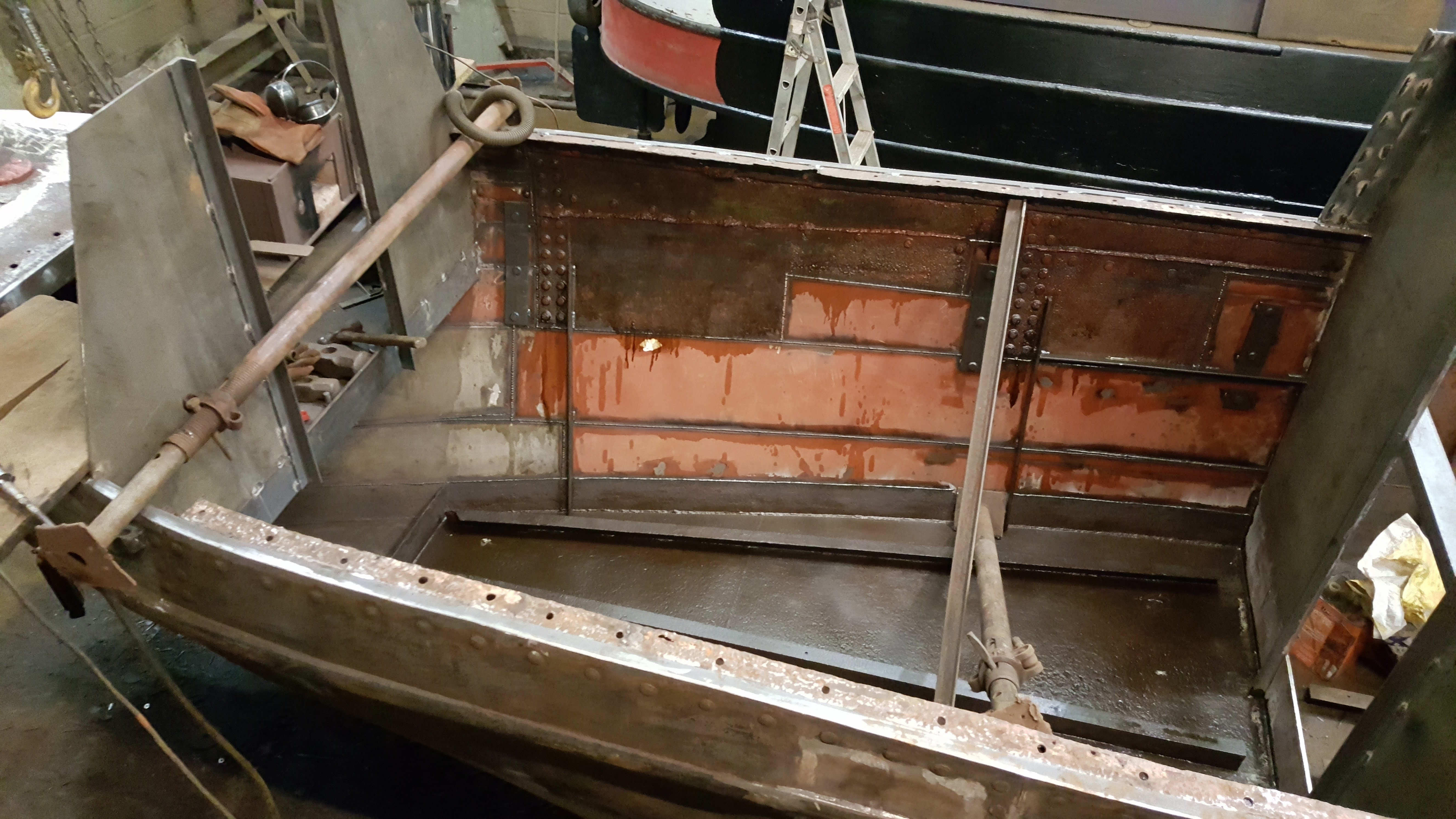 Interior rust - Boat Building & Maintenance - Canal World