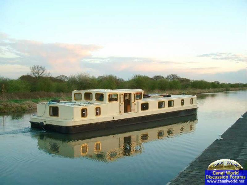 Tiami on her voyage to her new home from Ledgard Bridge - Boats - Canal World
