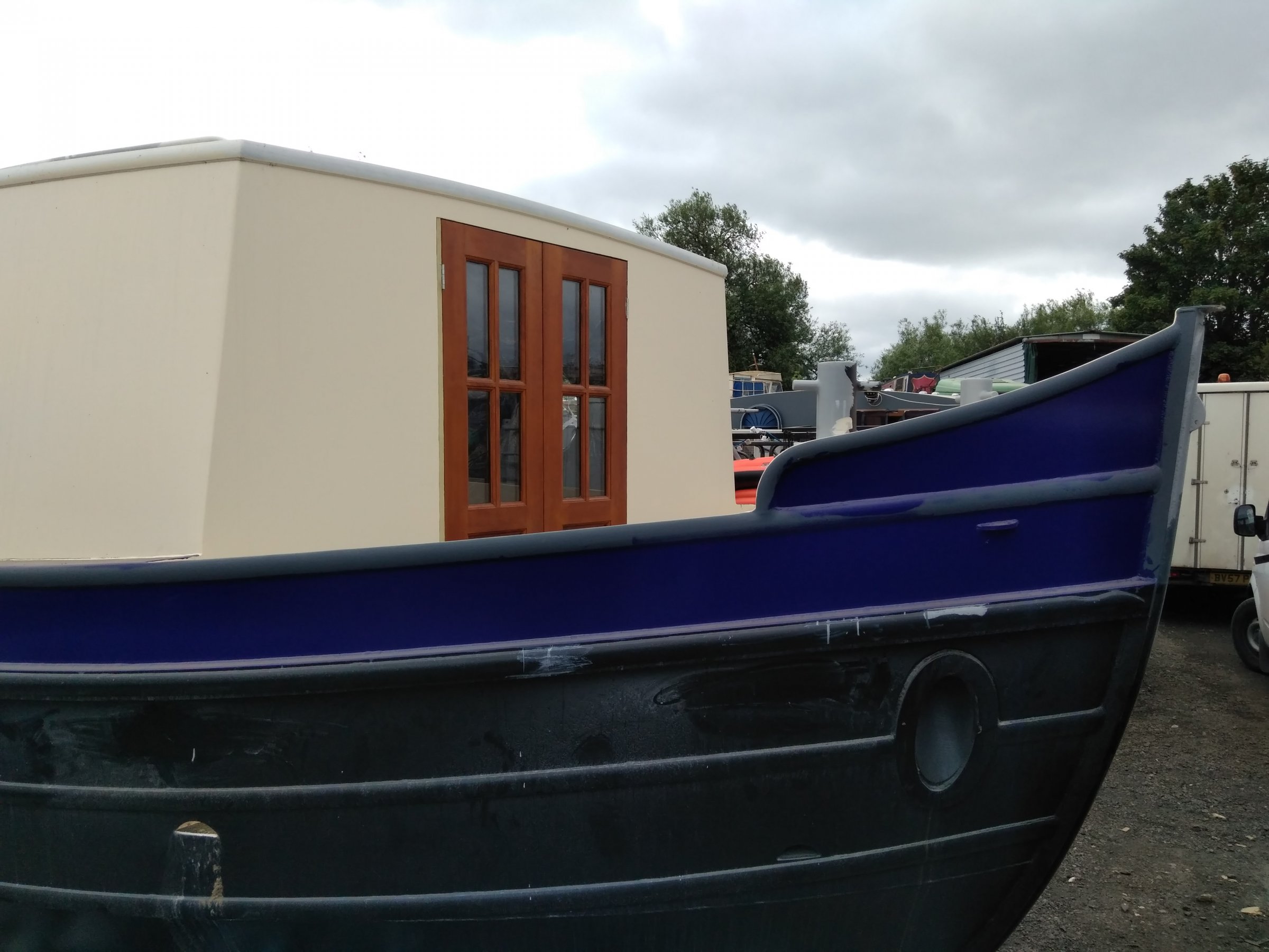 New Bow Doors - Boat Building & Maintenance - Canal World