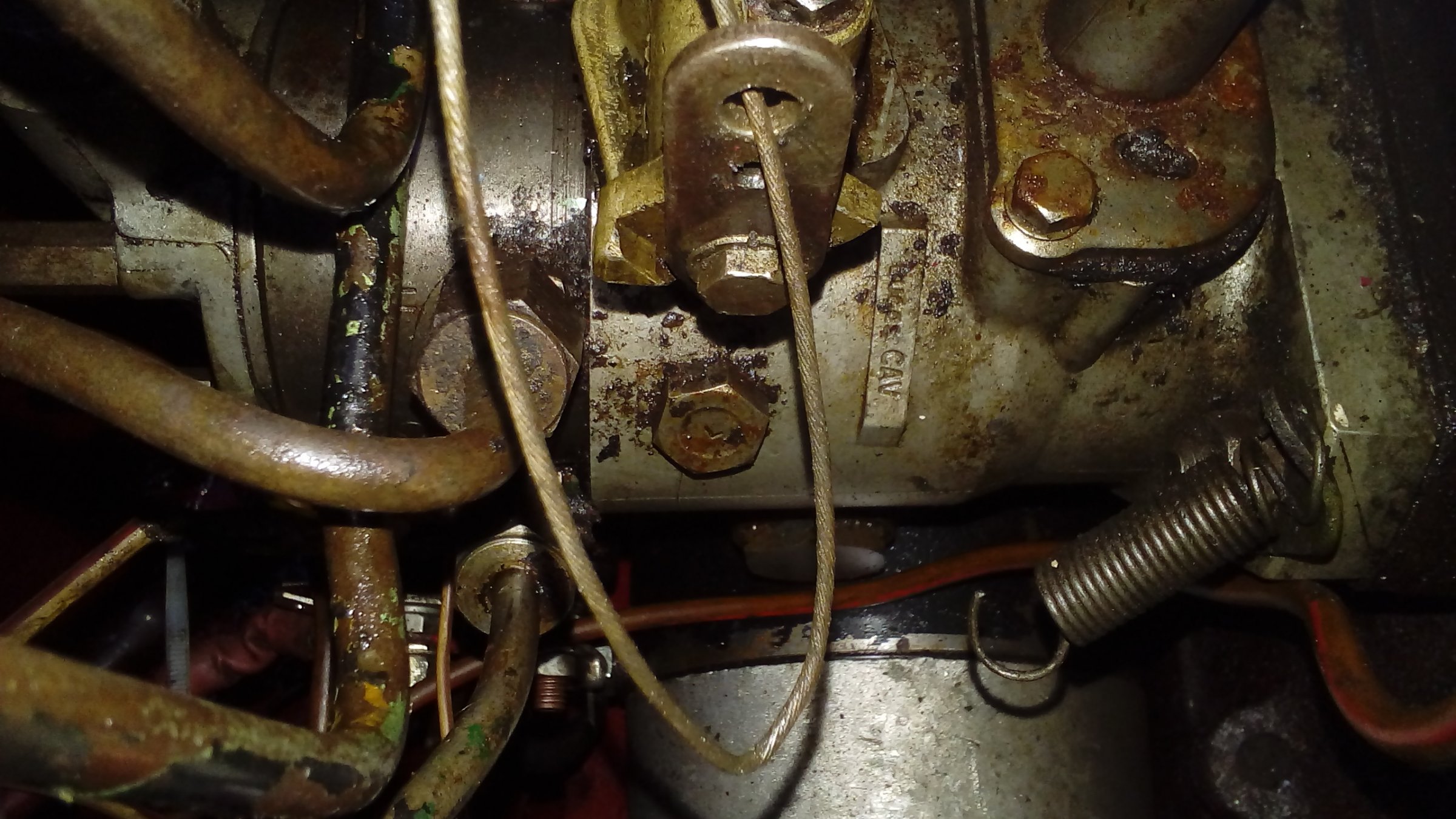 Fuel shut-off lever position - BMC - Canal World