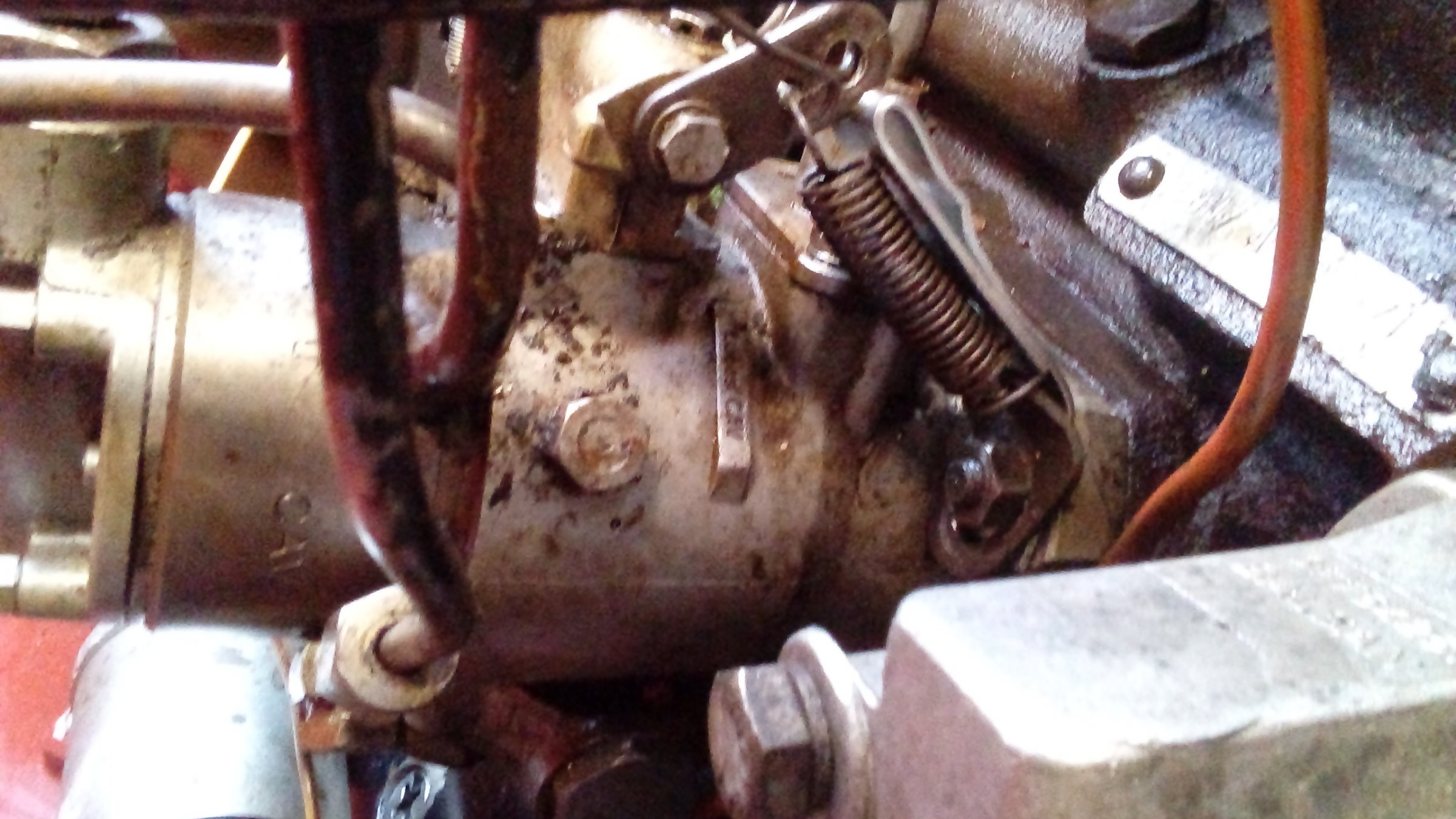 Fuel shut-off lever position - BMC - Canal World