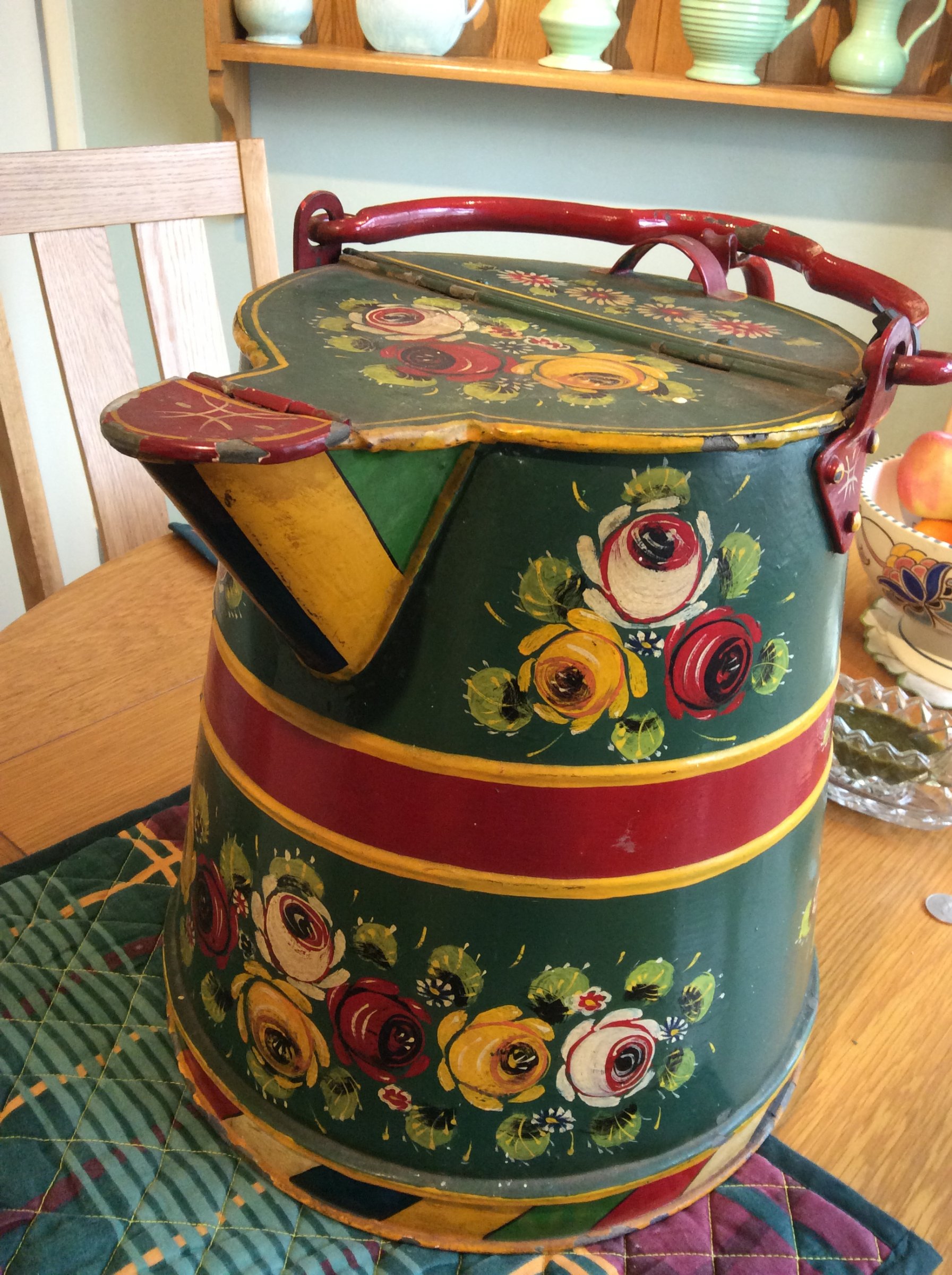 Who is the painter of this can? - History & Heritage - Canal World