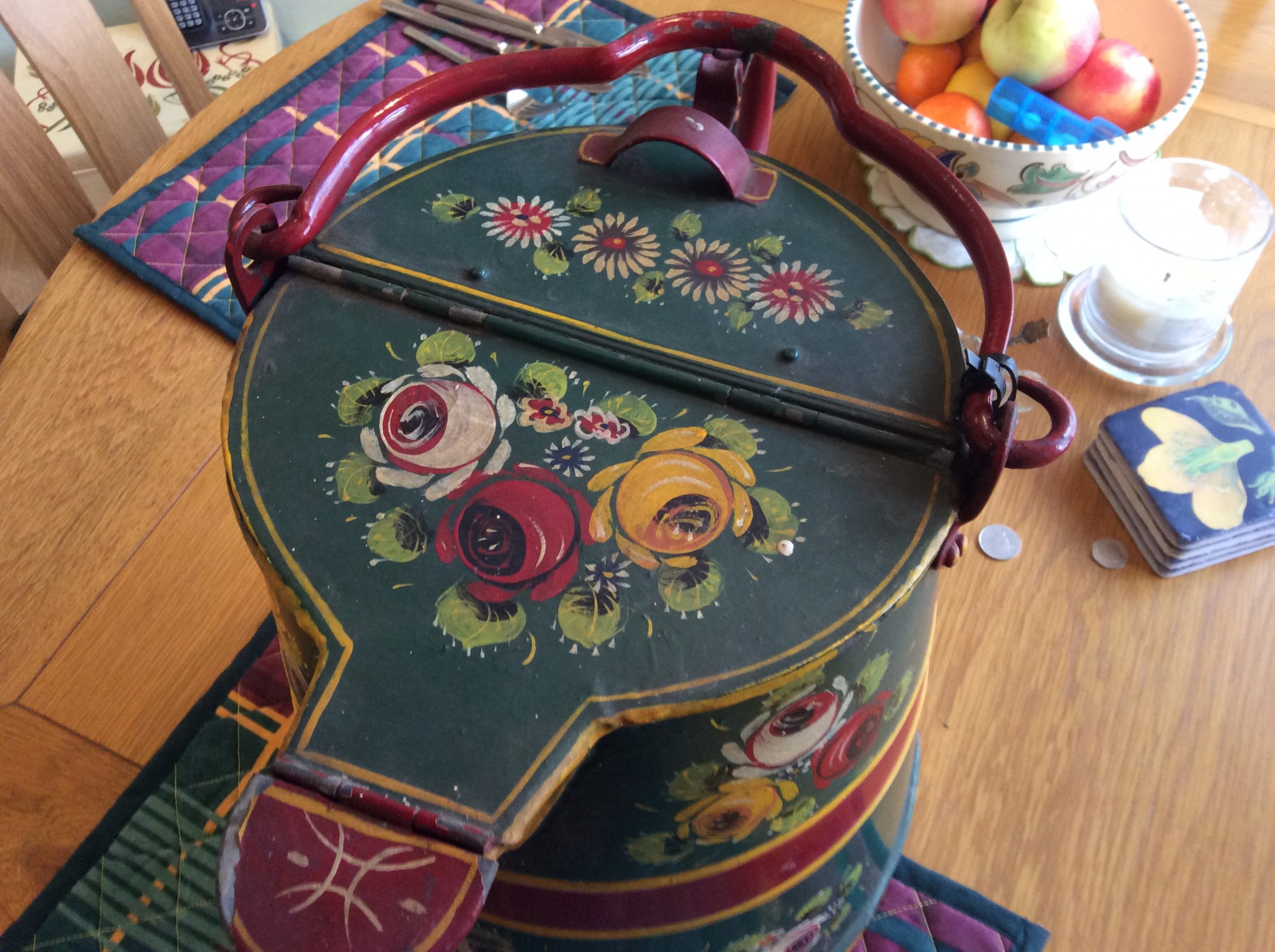 Who is the painter of this can? - History & Heritage - Canal World