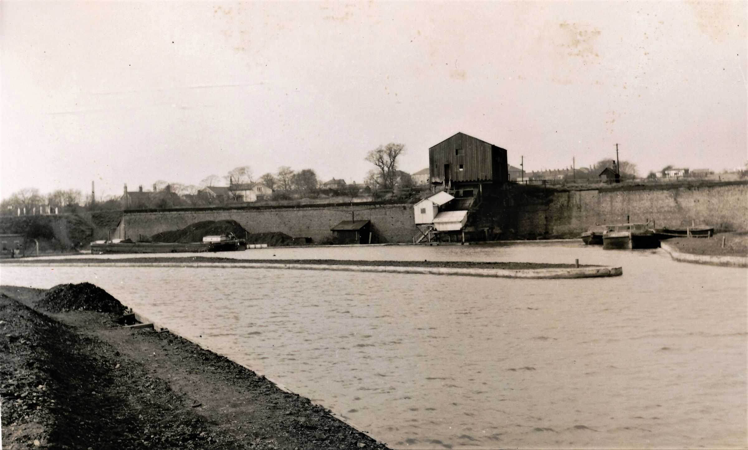 Images of the Bridgewater dewatered at Boothstown in 1990 - History ...