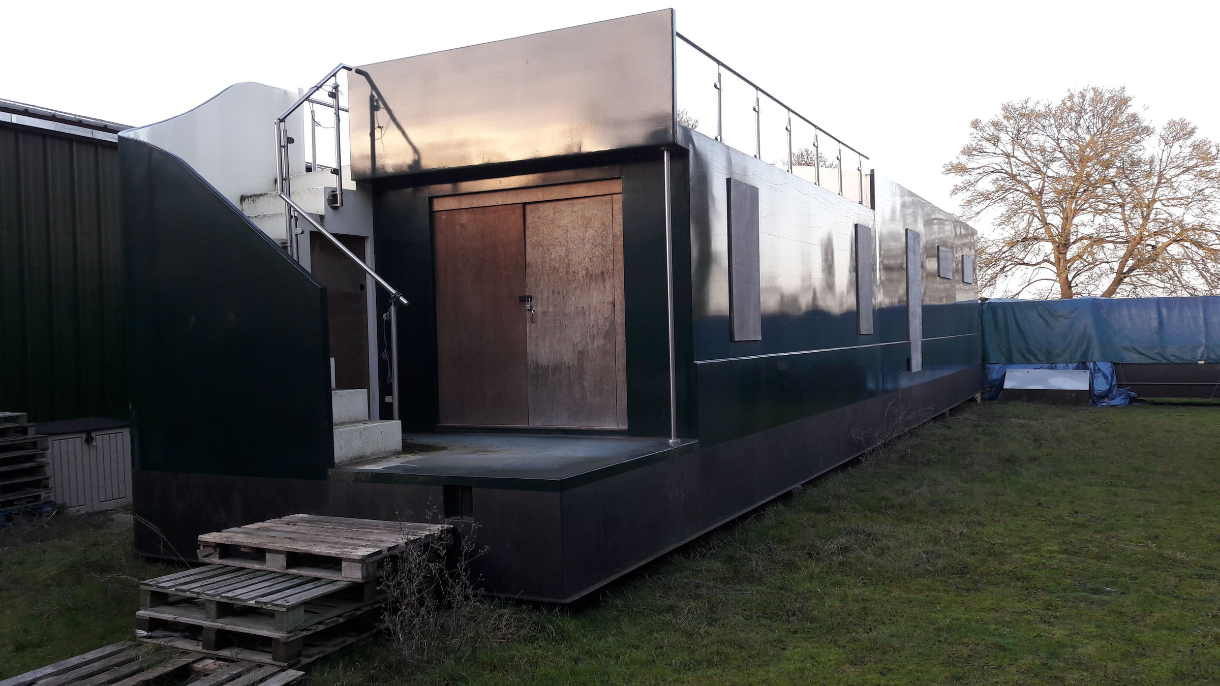 The Ultimate Floating Brick ? - General Boating - Canal World