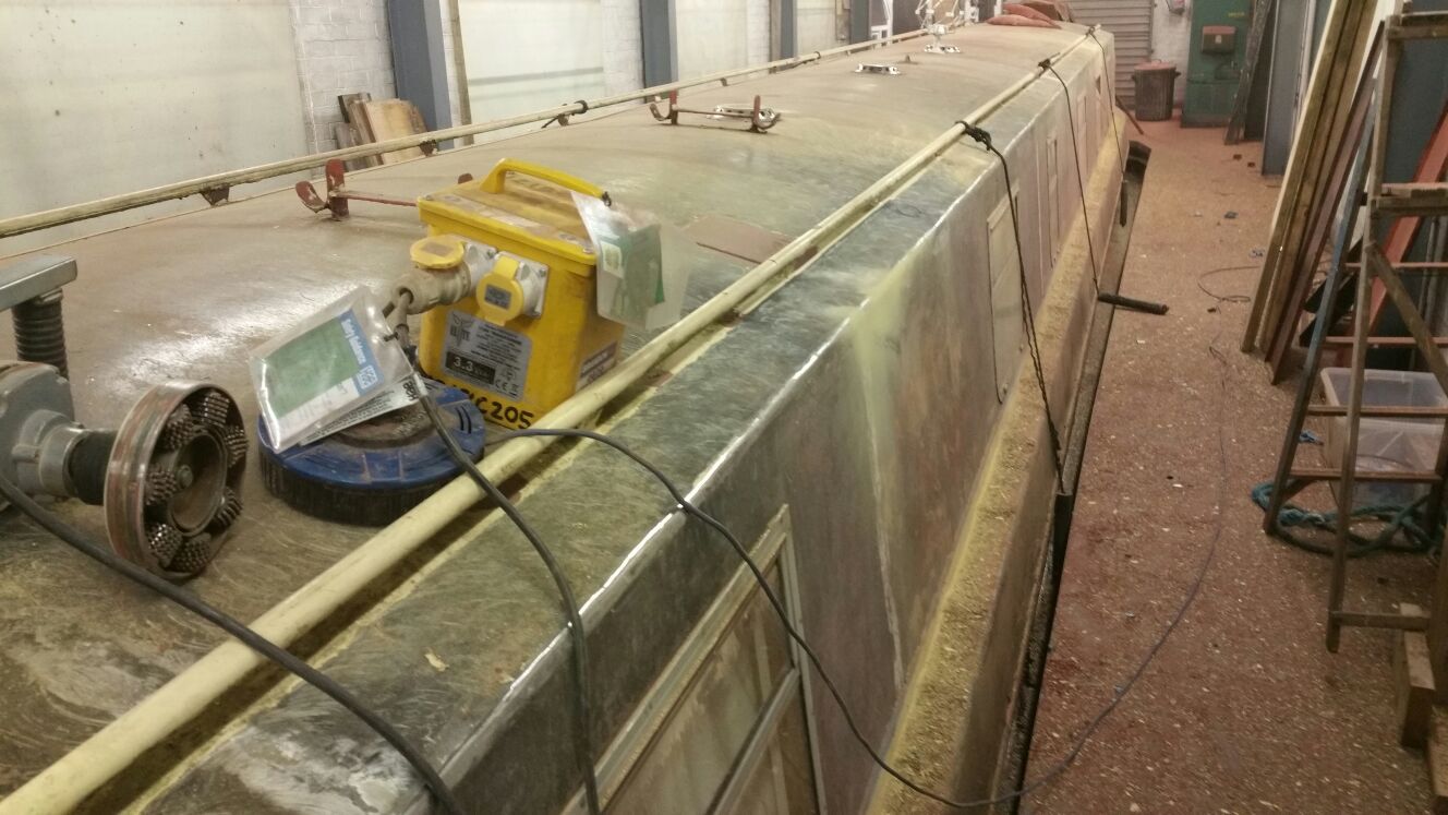 removing paint using a scabbler - Boat Equipment - Canal World