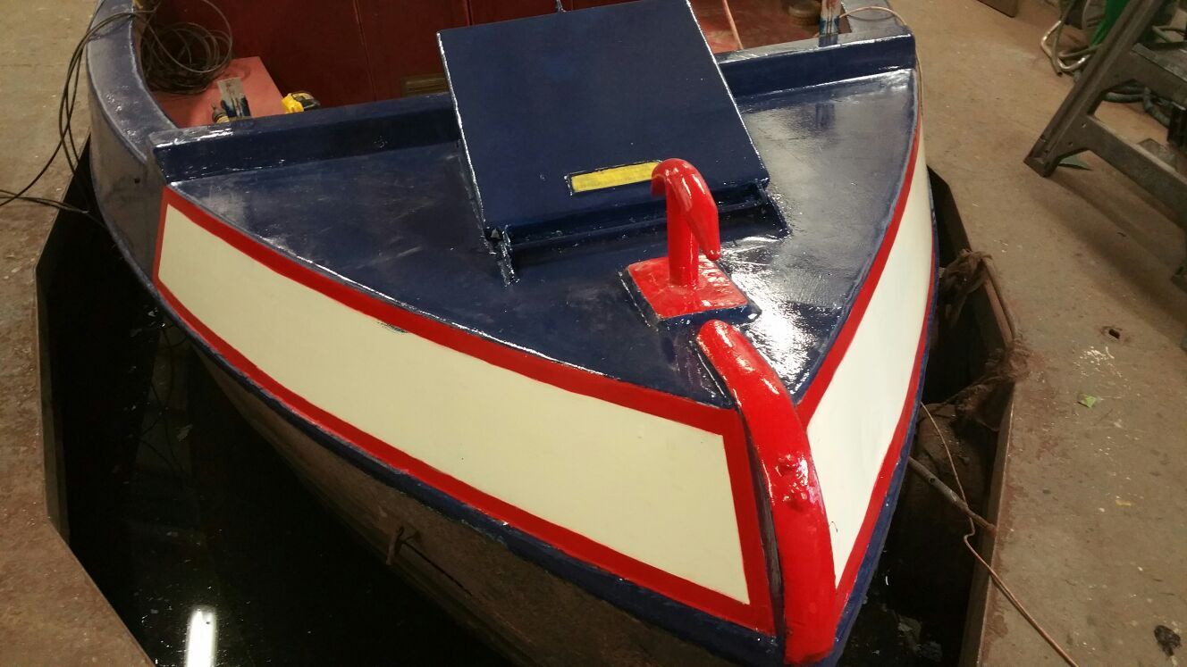 removing paint using a scabbler - Boat Equipment - Canal World