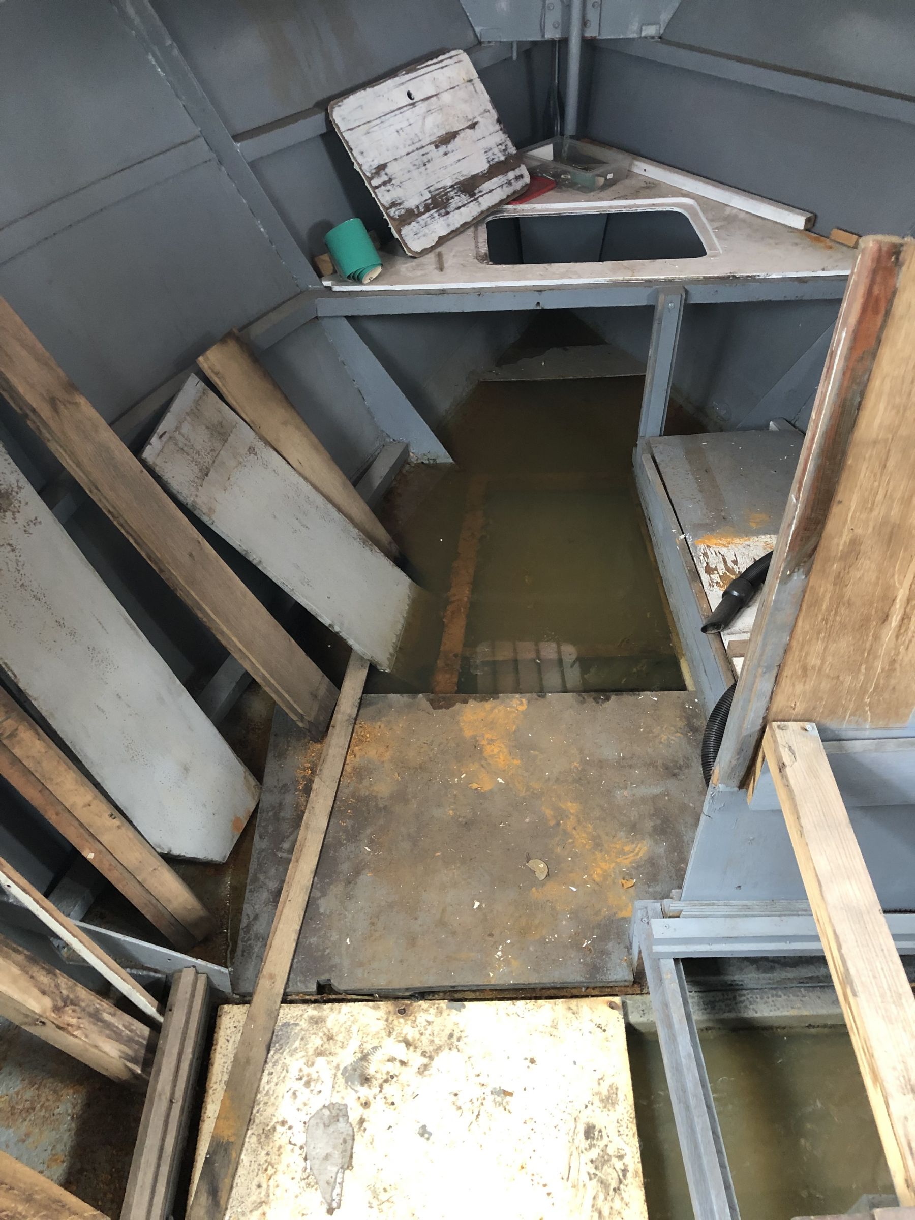 Really need advice on internal rust treatment - New to Boating? - Canal ...