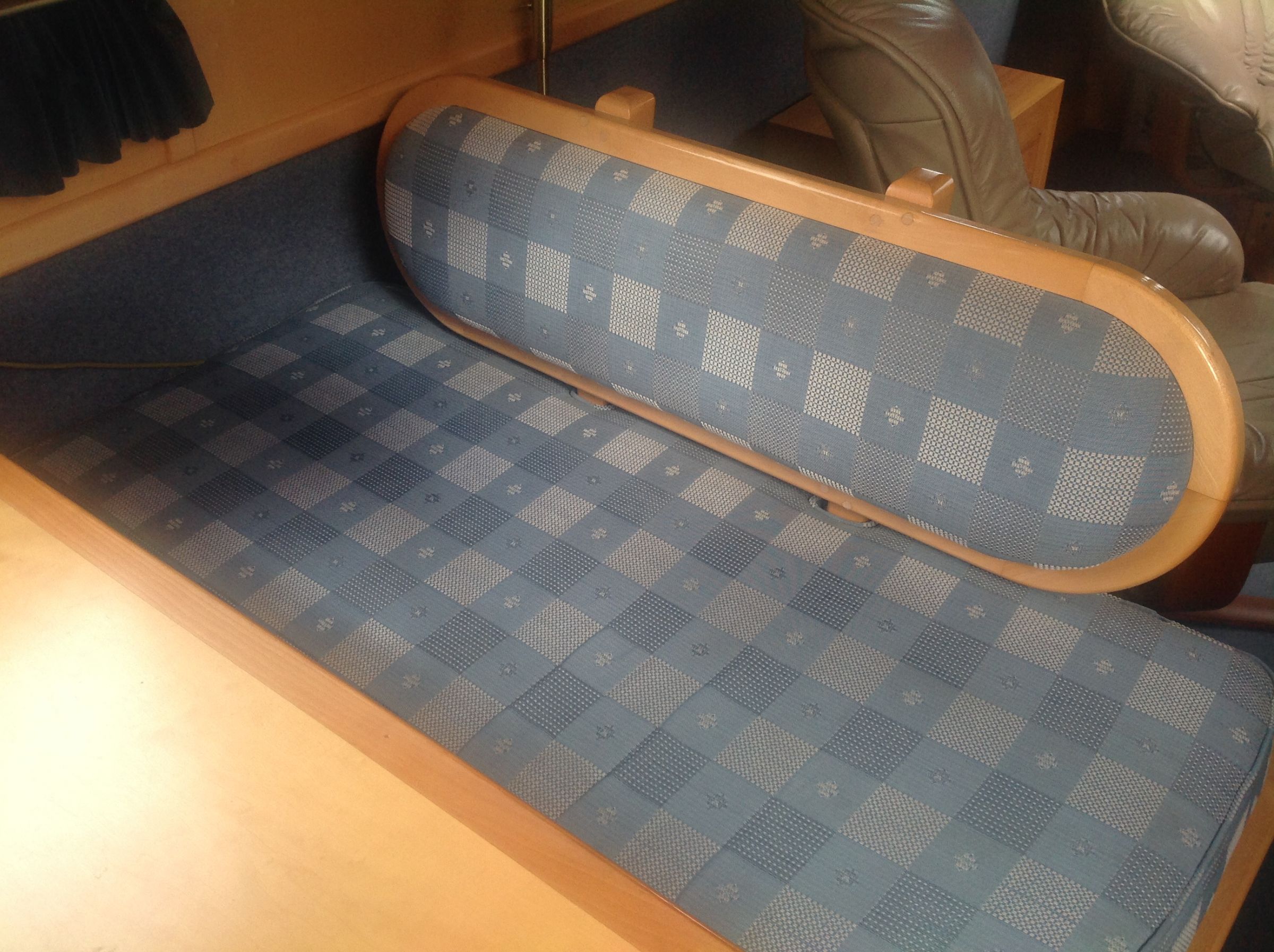 Reversible seating on a pullman? - Boat Building & Maintenance - Canal ...