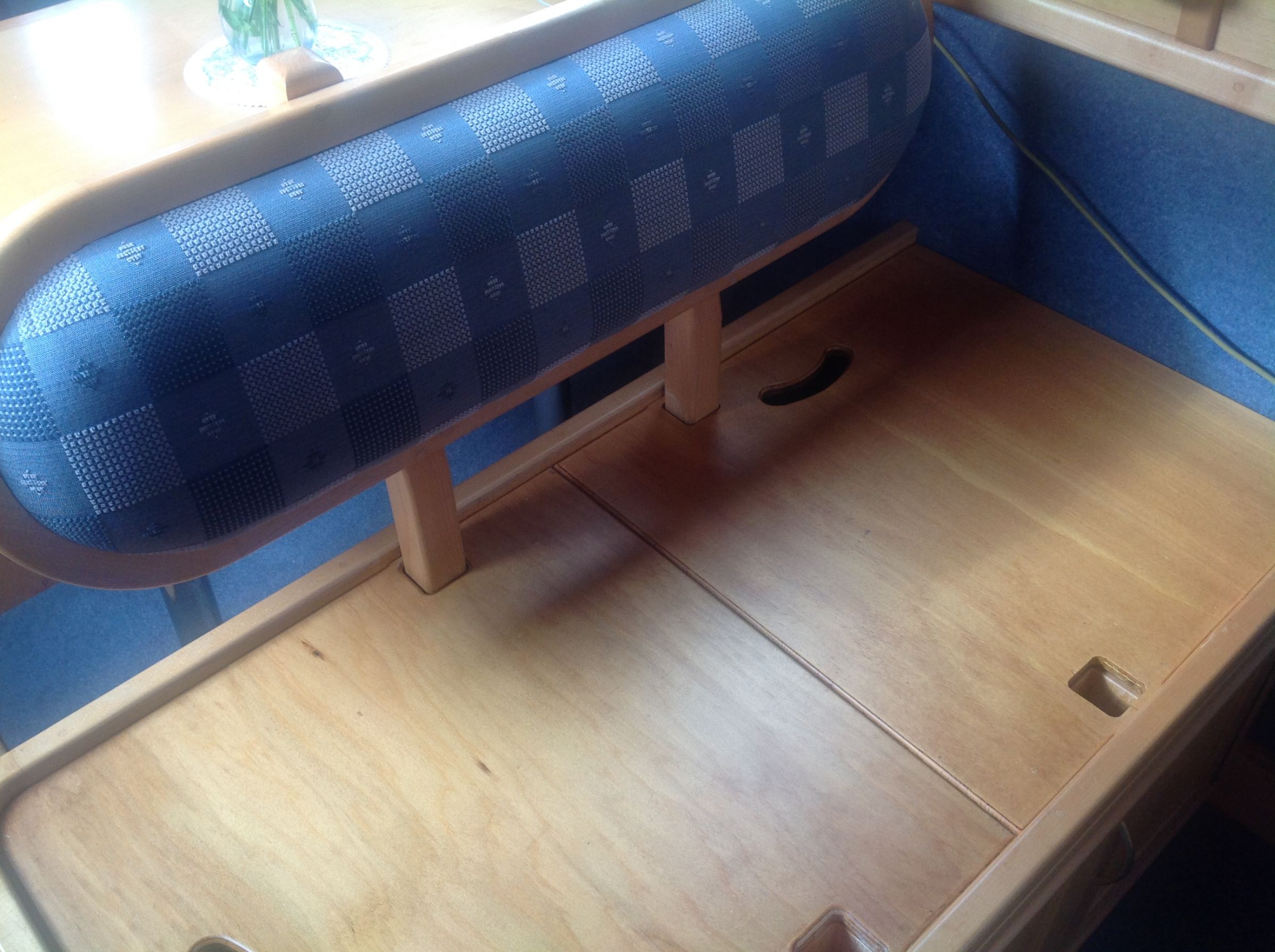 Reversible seating on a pullman? - Boat Building & Maintenance - Canal ...
