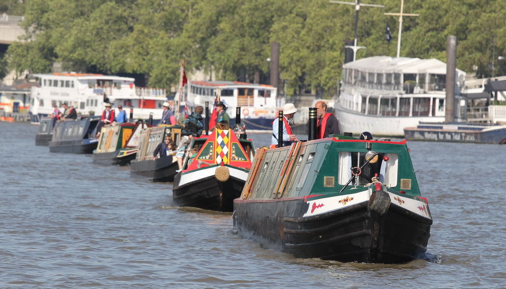Boats travelling in convoy - General Boating - Canal World