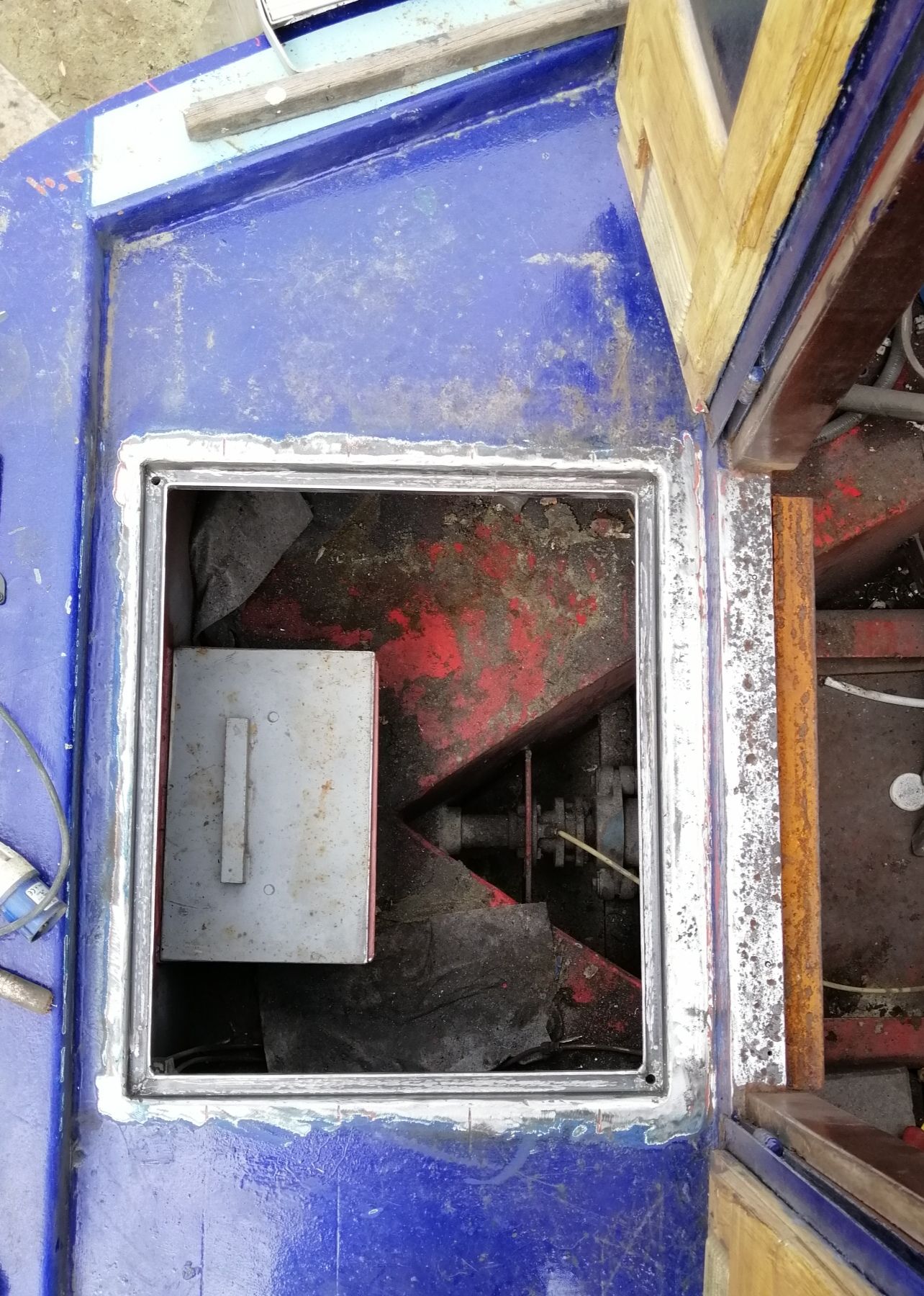 Weed hatch drainage - Boat Building & Maintenance - Canal World