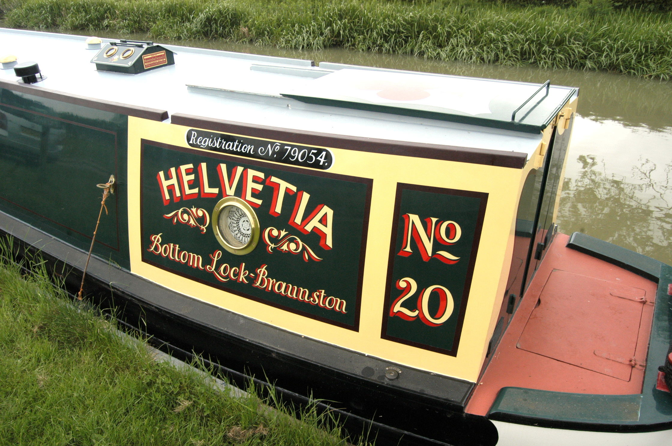 Craftmaster Raddle or International Interdeck for Decks? - Boat ...