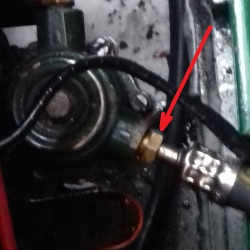 Lister LPWS3 fuel feed pipe. - Boat Equipment - Canal World