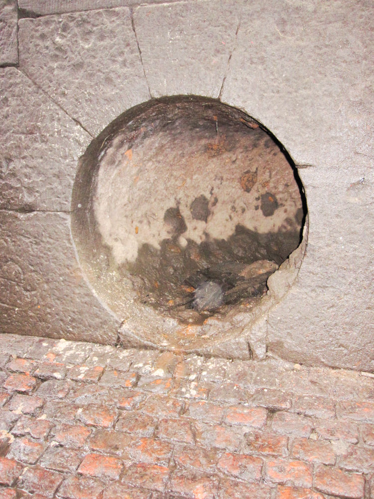 Marple lock ground paddles - History & Heritage - Canal World