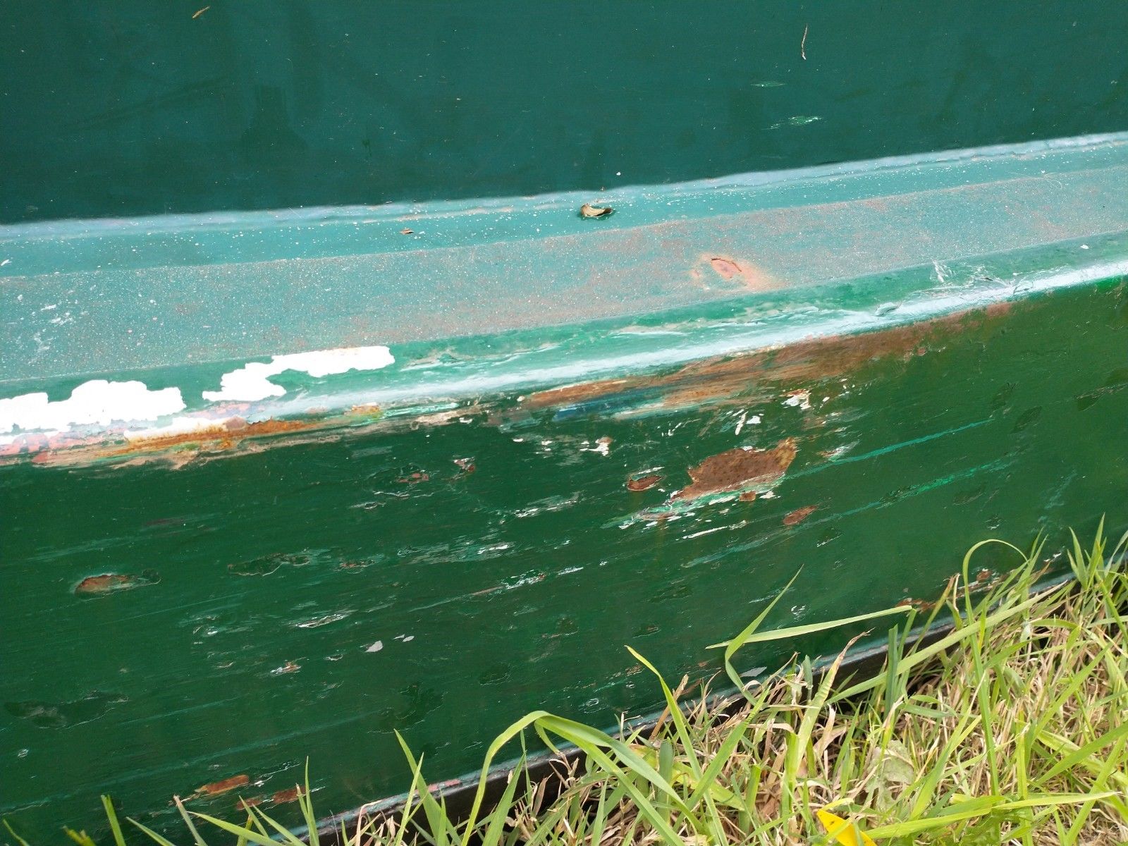 I'm painting my boat! - Boat Building & Maintenance - Canal World