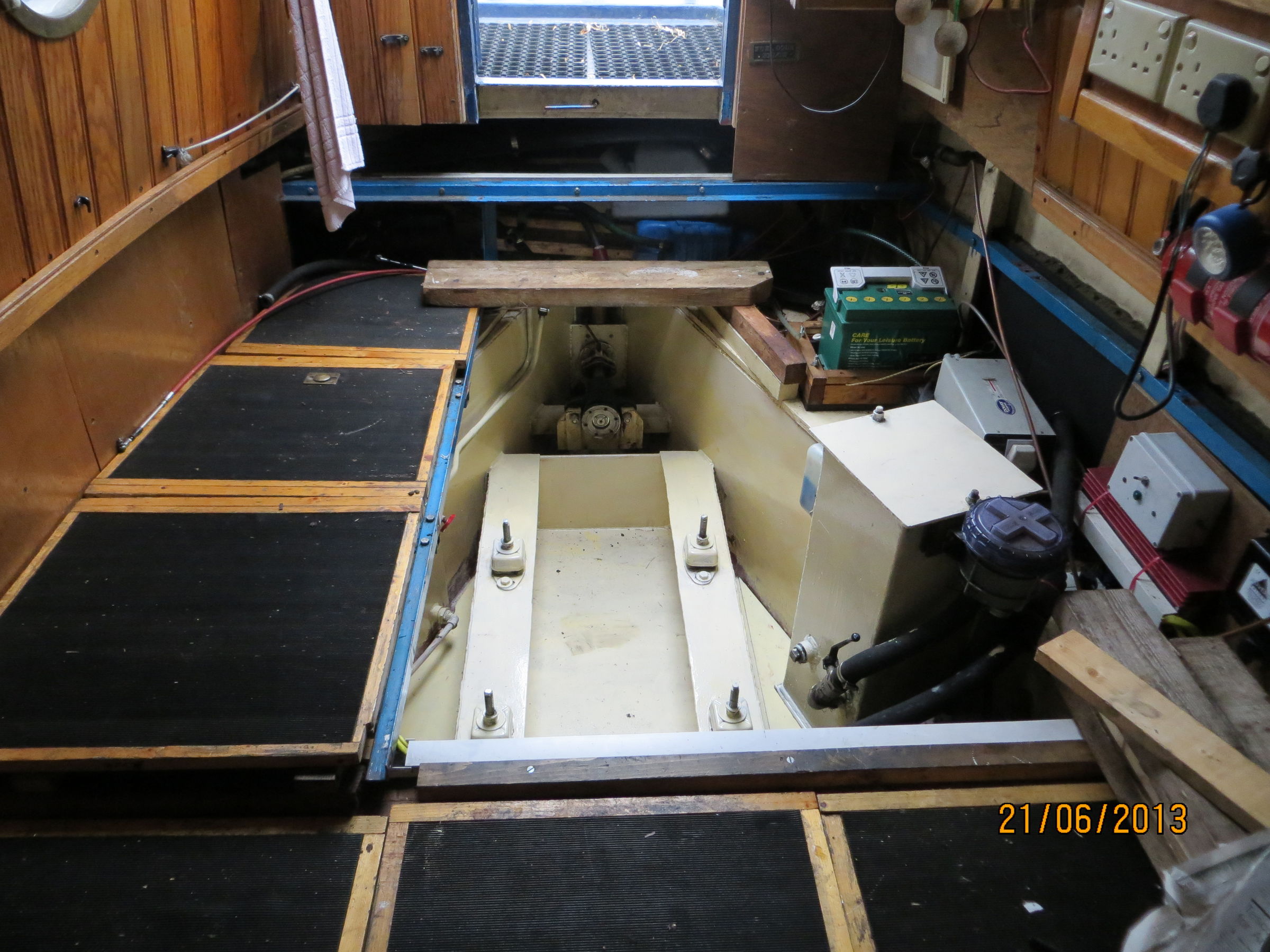 painting engine bay?? - Boat Building & Maintenance - Canal World