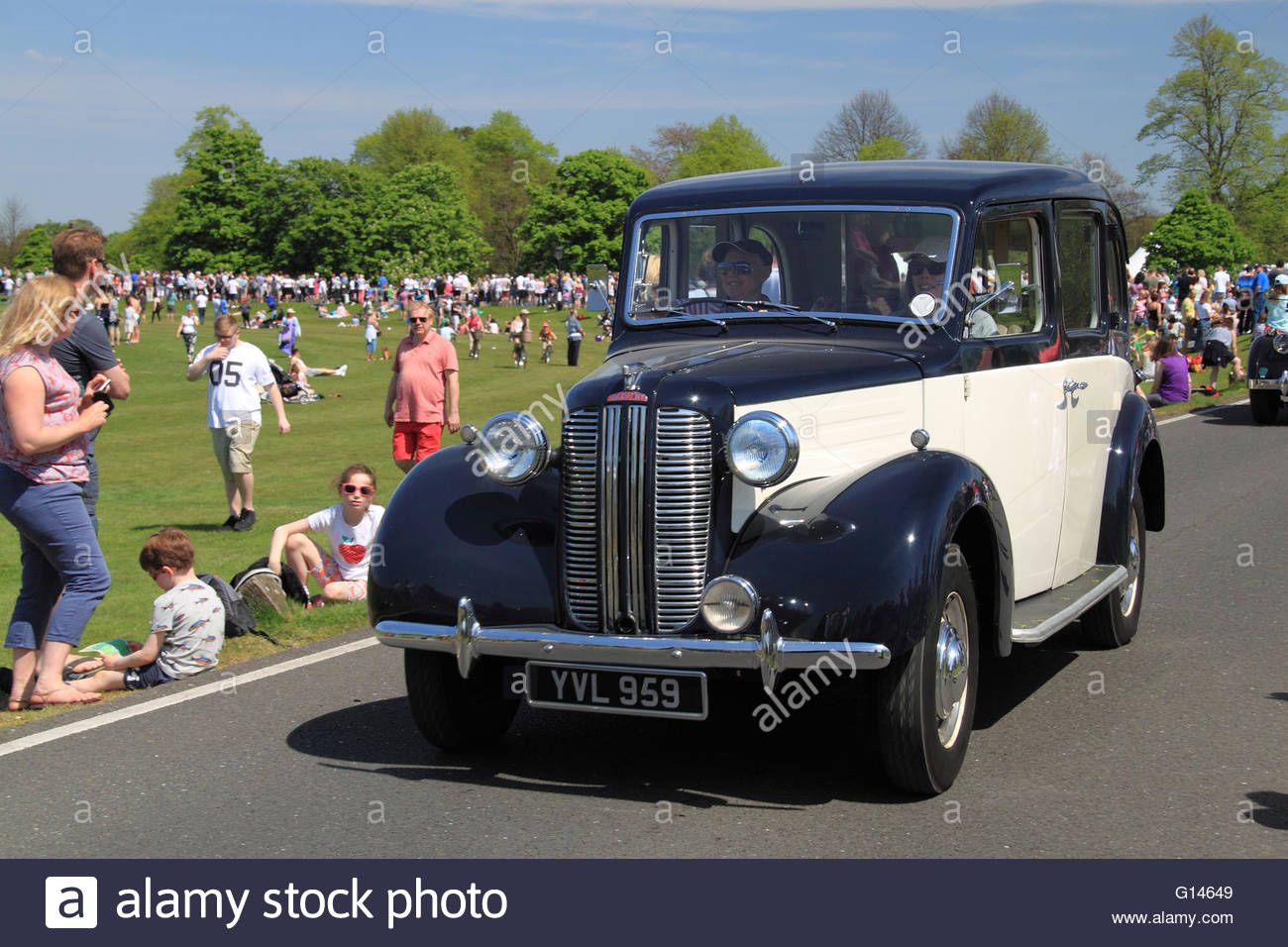1957 austin taxi 2.2 bmc diesel - Boat Equipment - Canal World