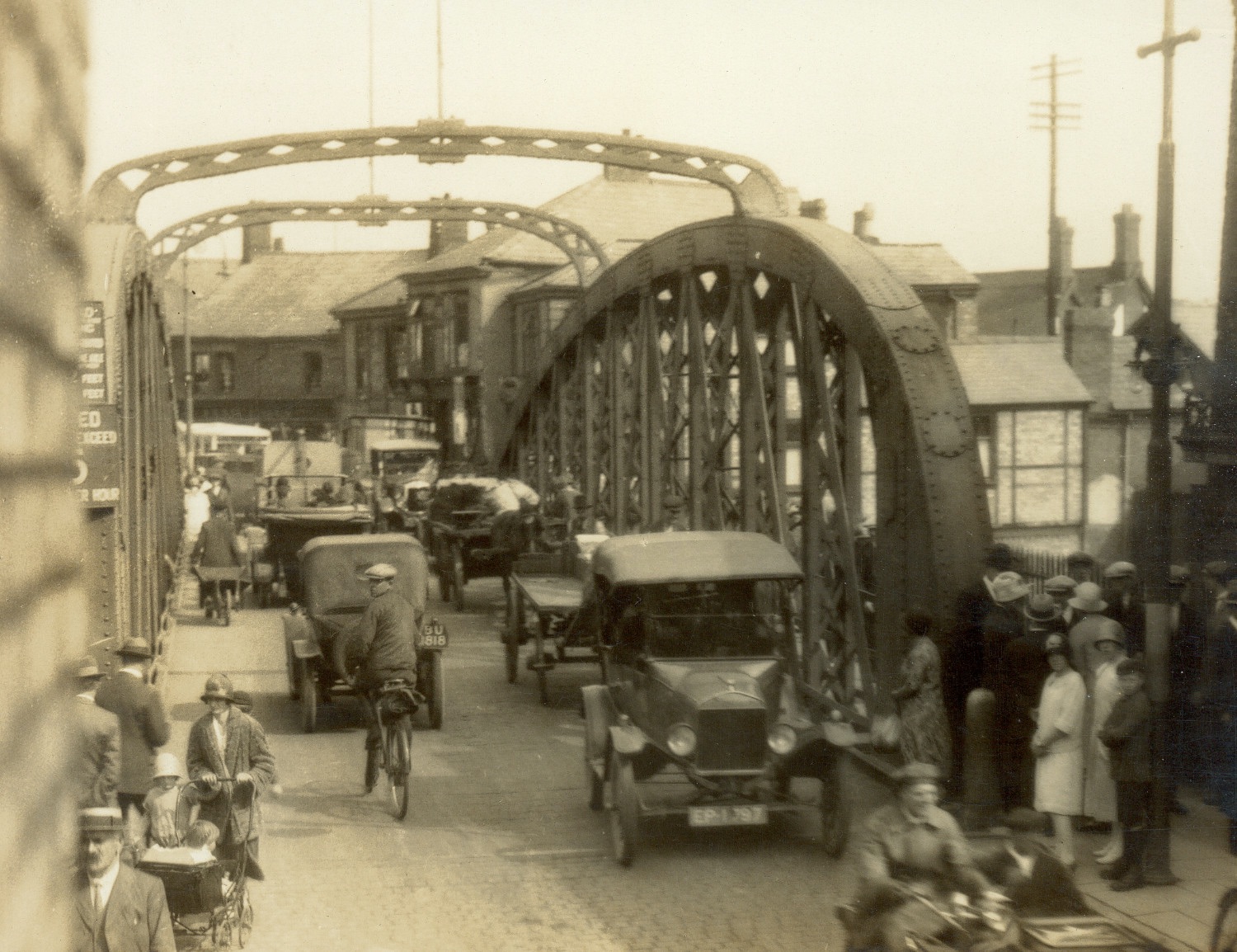 Northwich swing bridges. What stops them floating up in flood ...