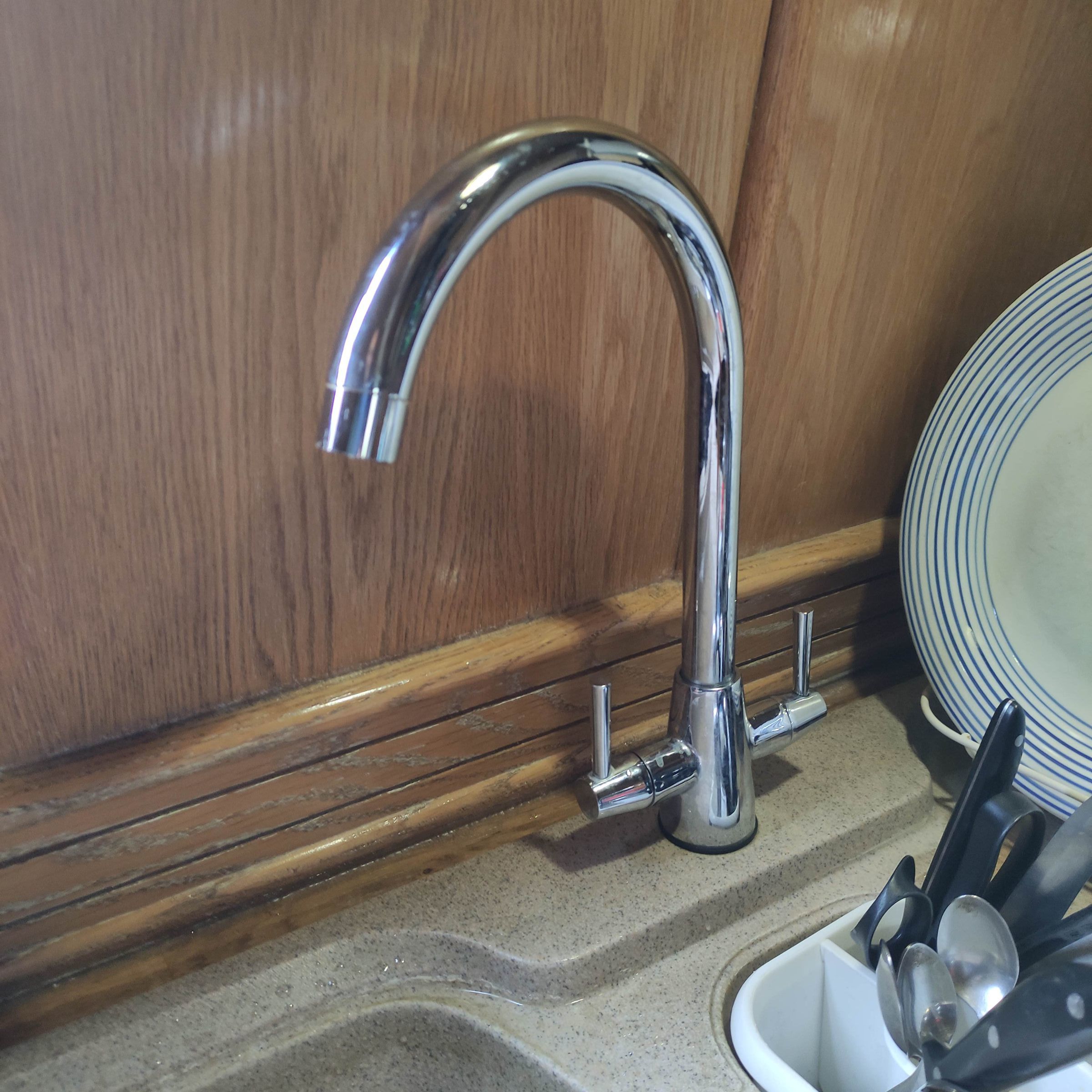 Dripping tap - Boat Equipment - Canal World