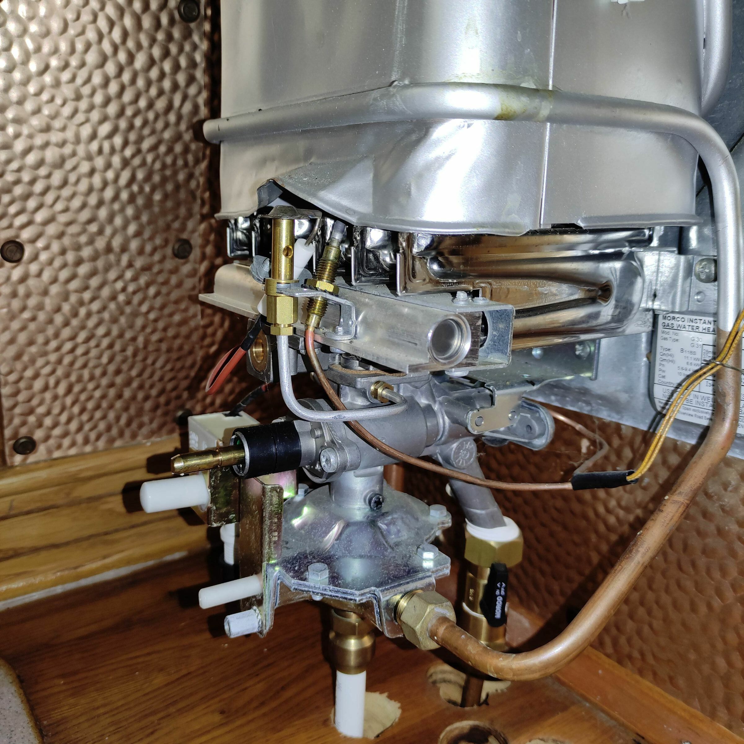 Draining a Morco gas water heater - Boat Equipment - Canal World