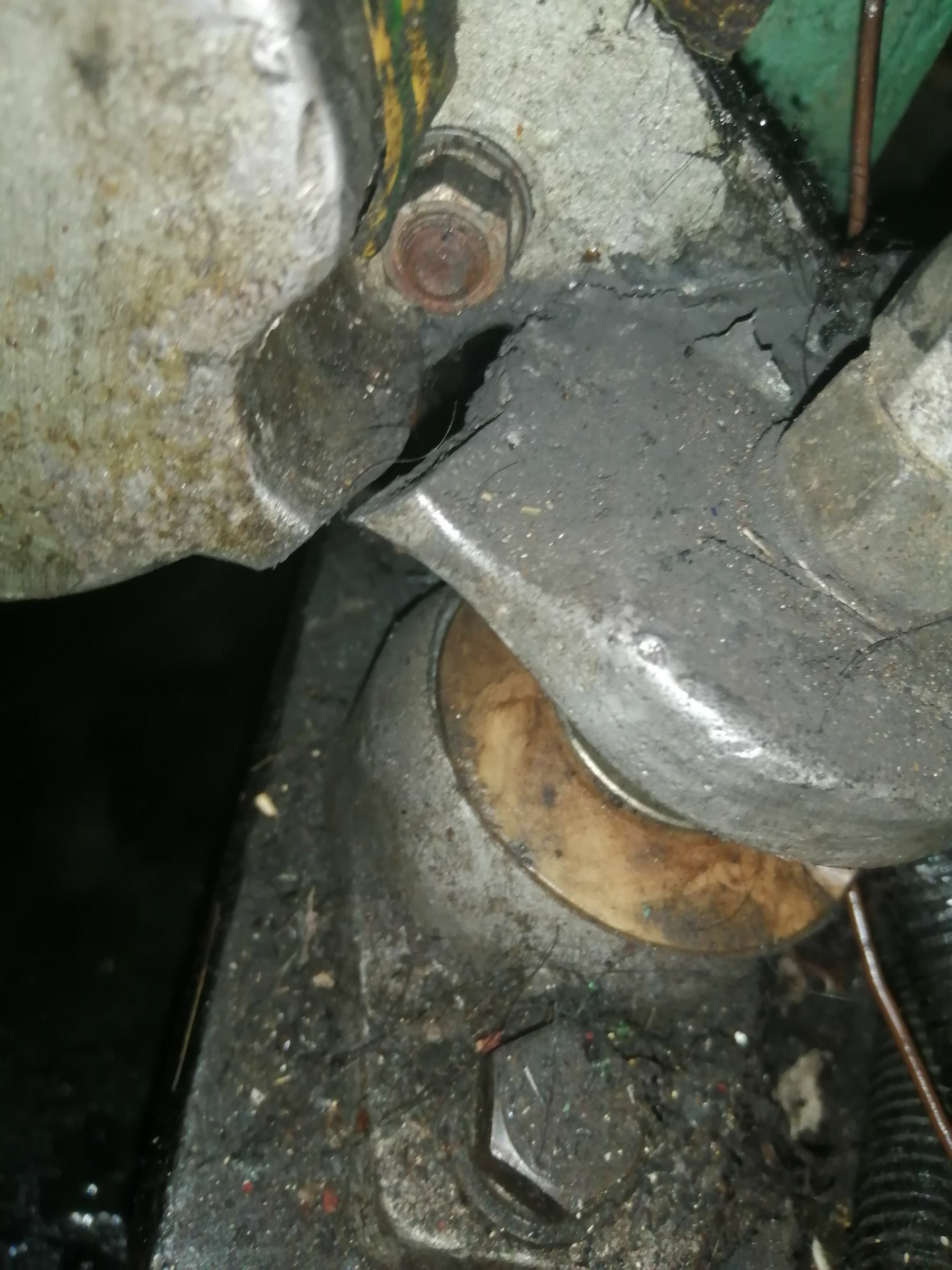 BMC 1.5 broken engine mount - Boat Building & Maintenance - Canal World