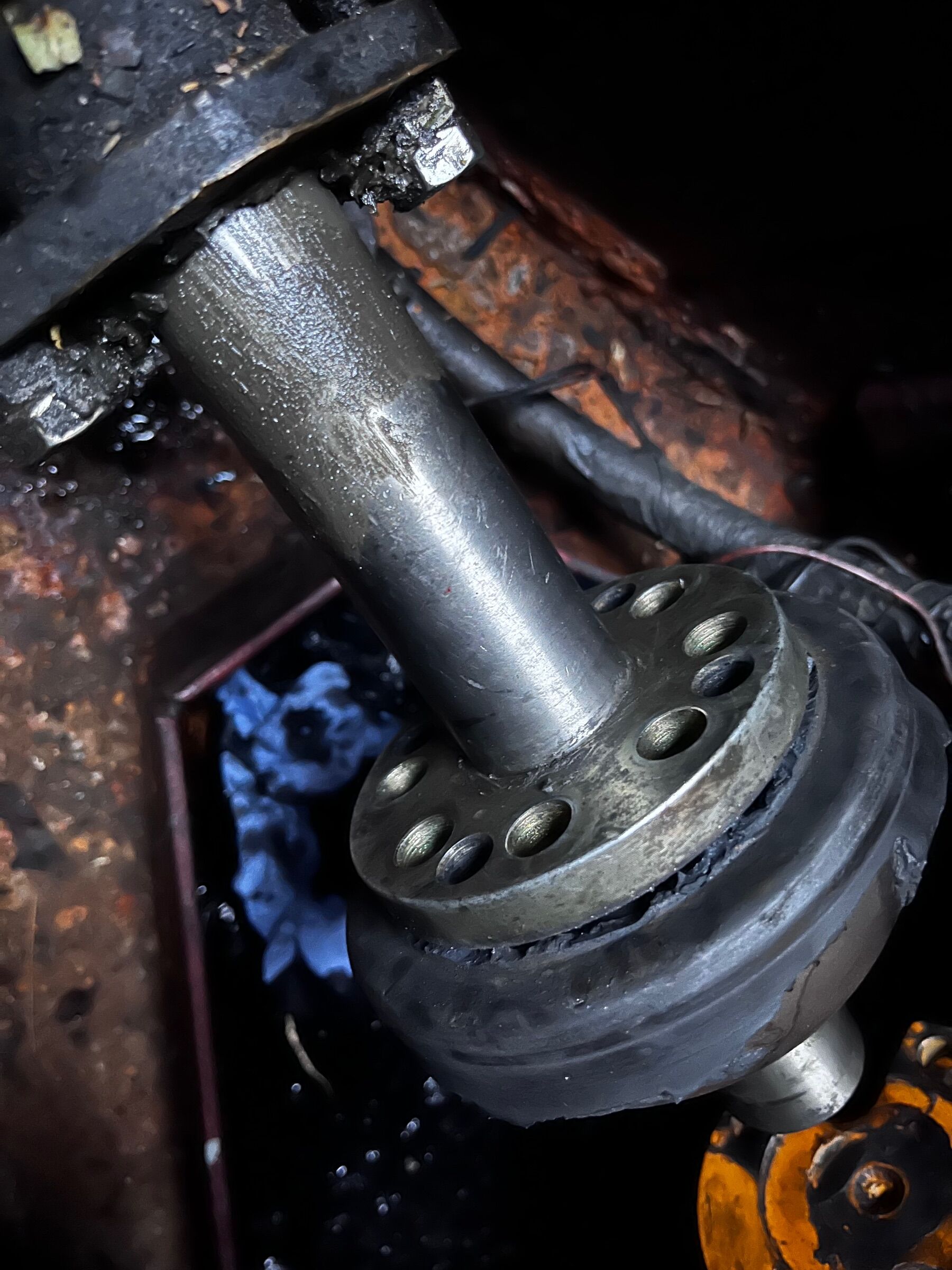 Shaft coupling - Boat Building & Maintenance - Canal World