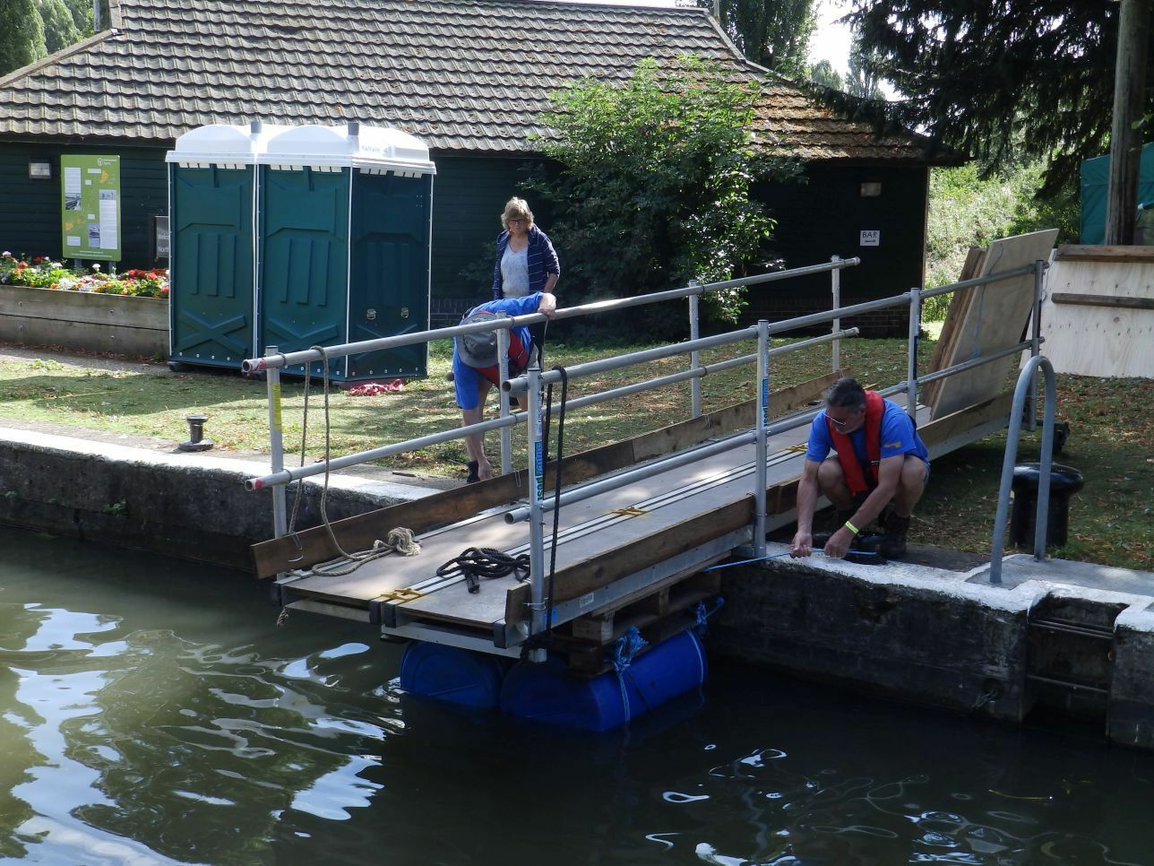 Floating Bridges on the Canal - History & Heritage - Canal World