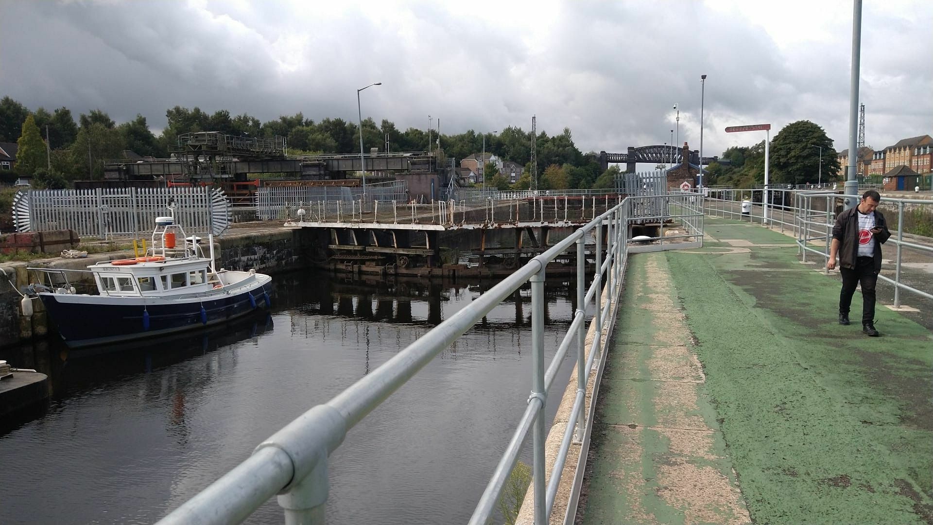 Tonic required. Send in your photos of what is nice on the waterways ...