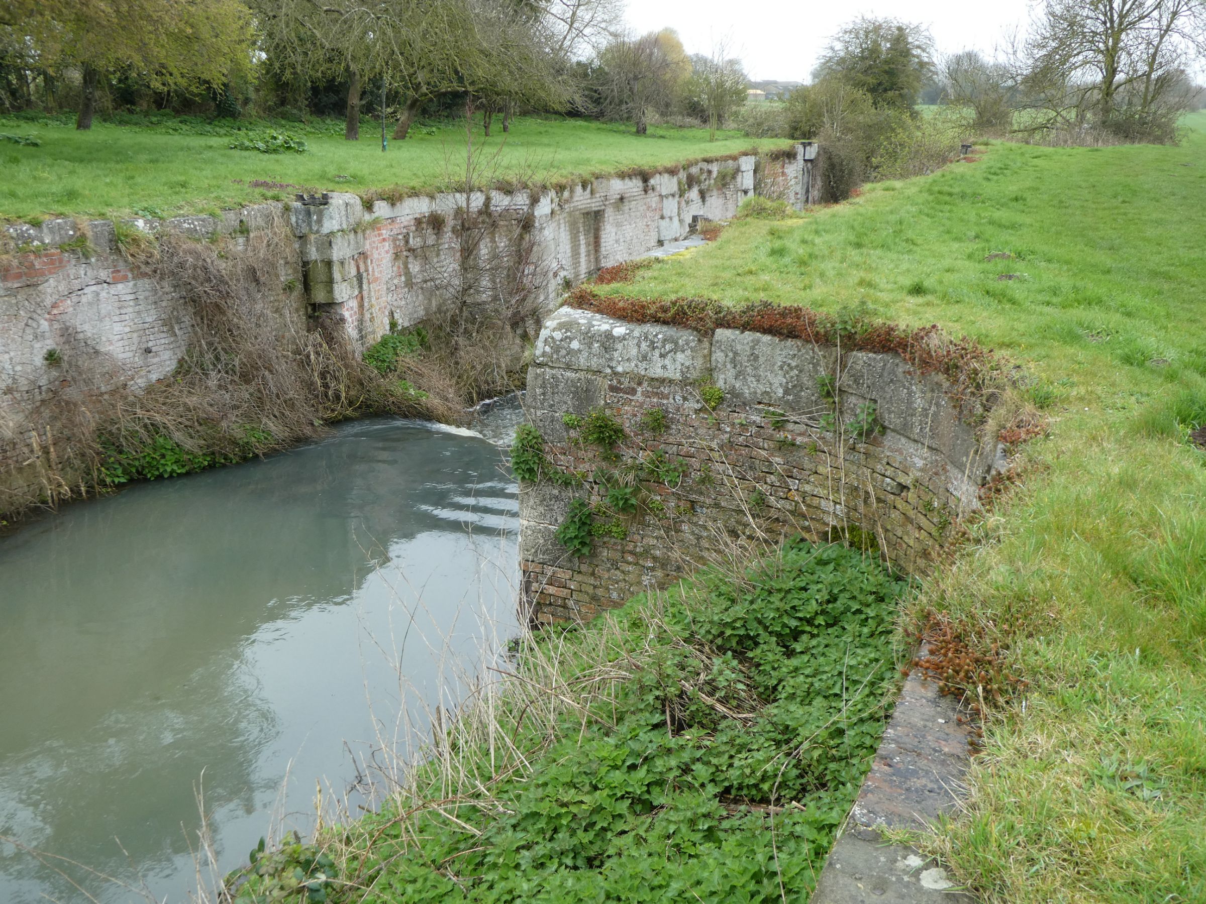 Louthing Around - a brief tour of the Louth Canal - History & Heritage ...