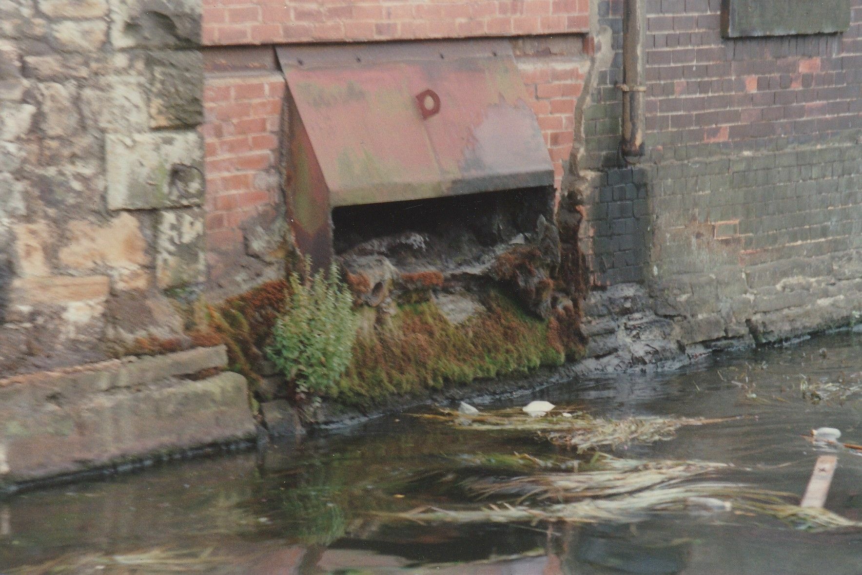 Burnley - History & Heritage - Canal World