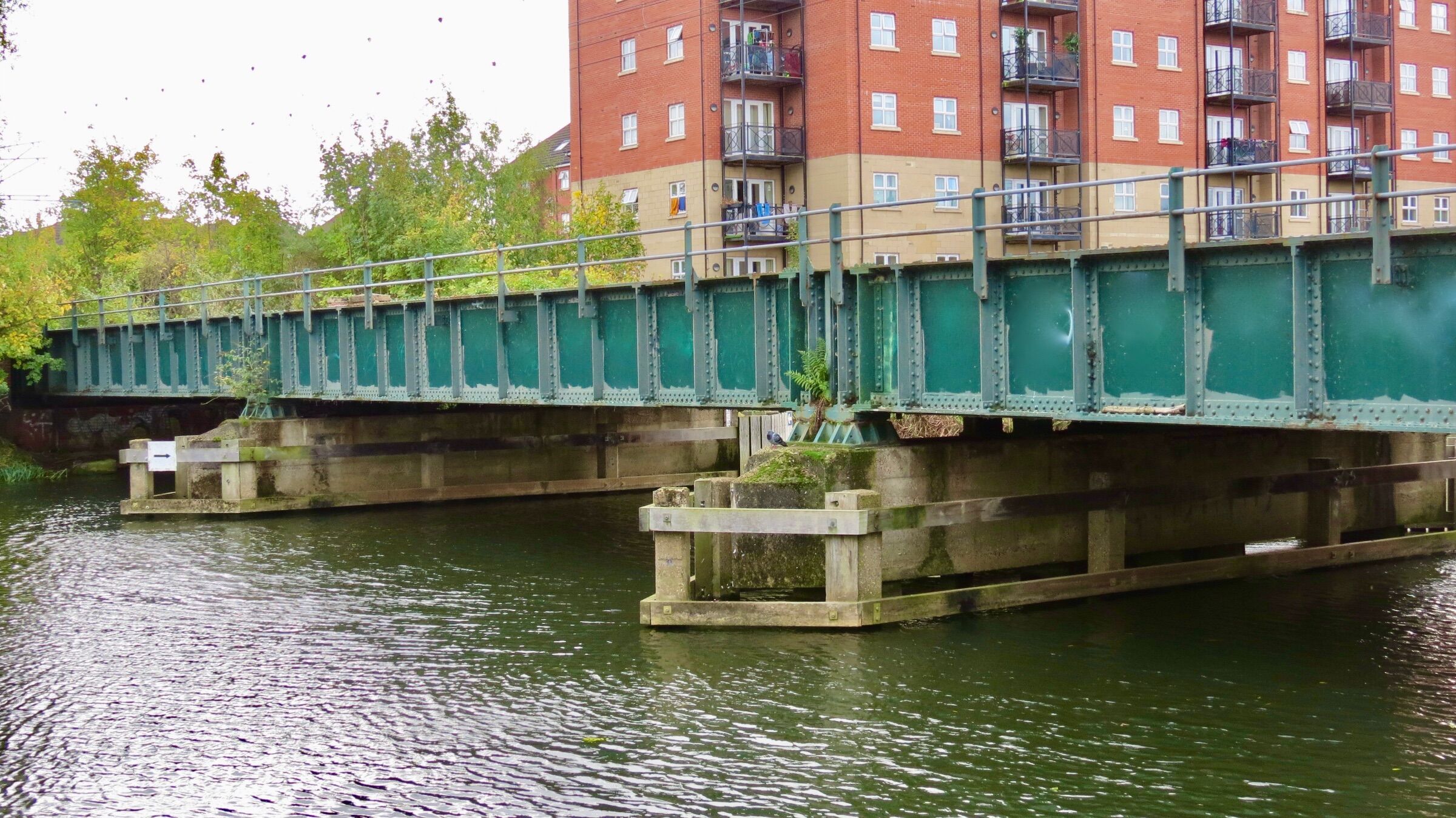 Similarities between the Chesterfield canal and the Pocklington canal ...