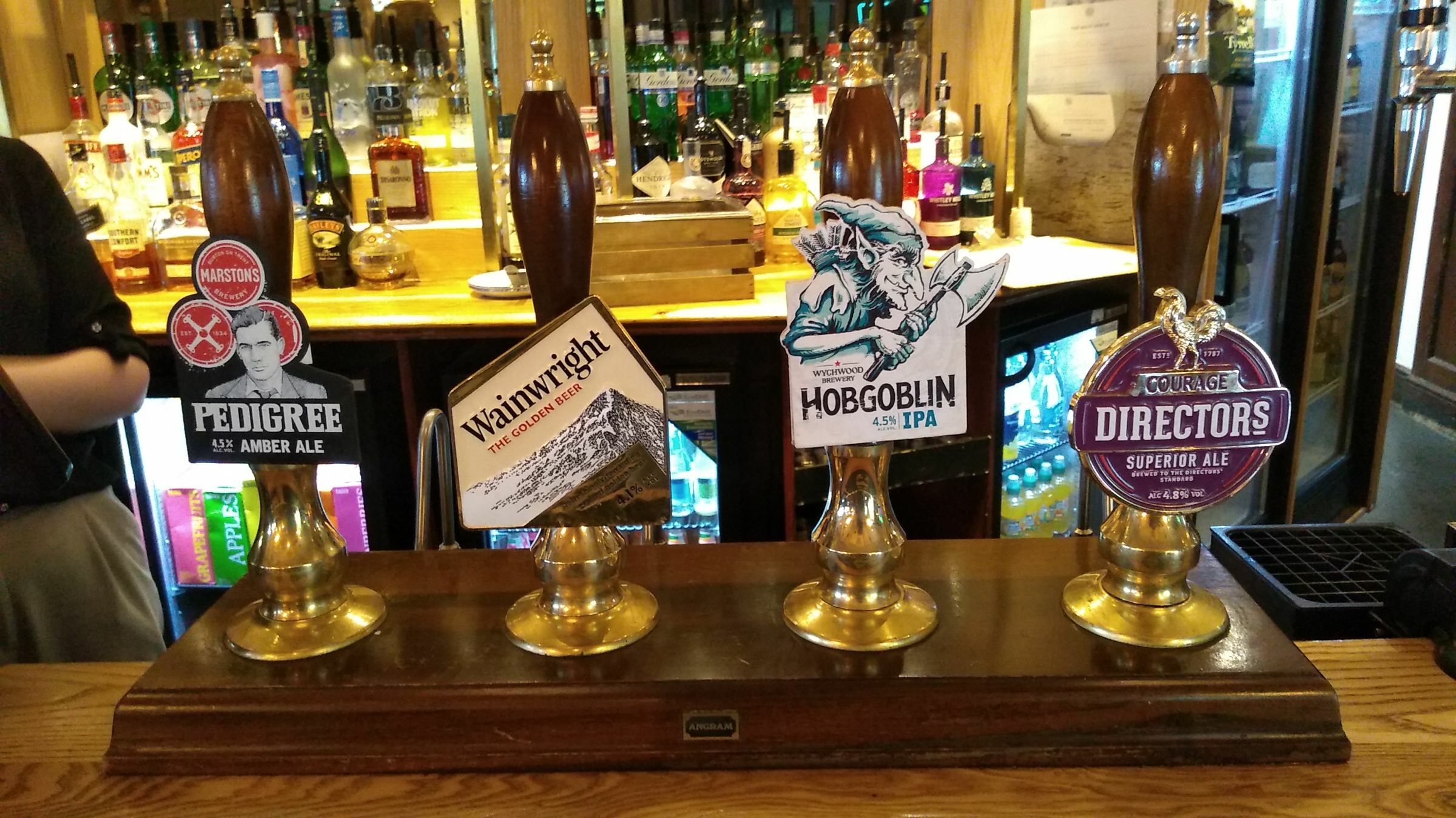 Greyhound Inn Sutton Stop - History & Heritage - Canal World