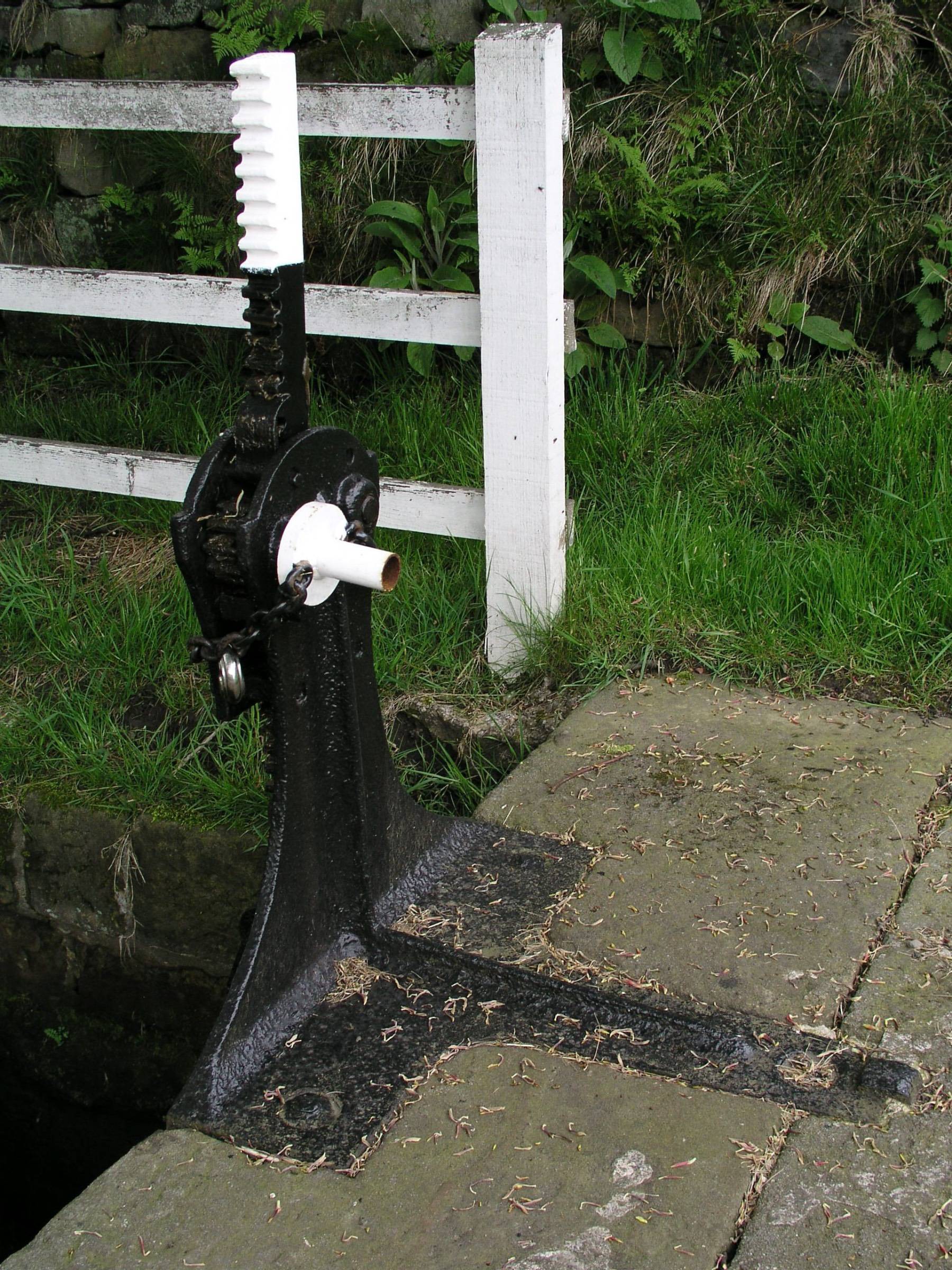 Narrow lock chamber construction - Page 3 - History & Heritage - Canal ...