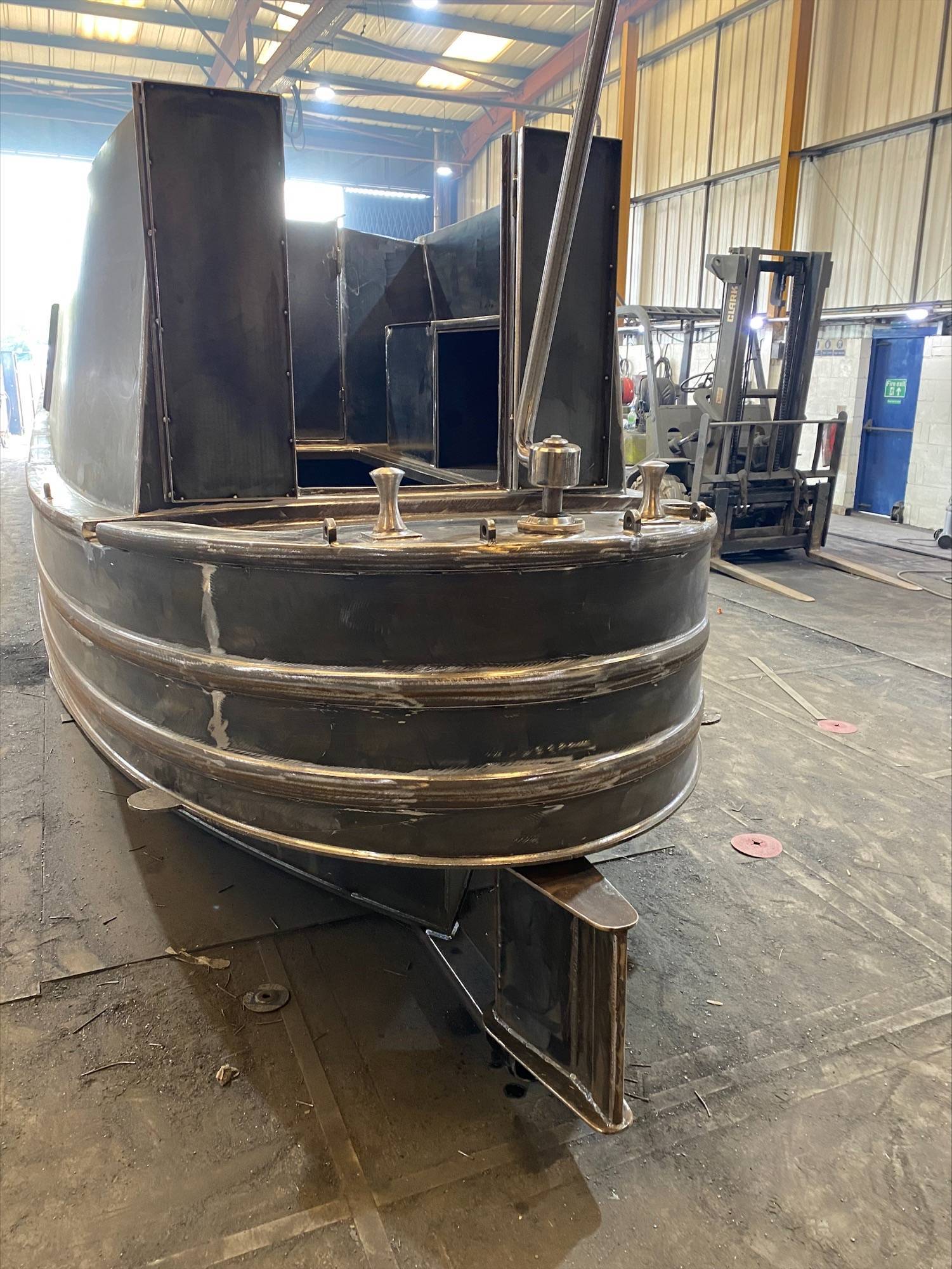 Has anyone fitted a shilling rudder to there narrowboat - Build Blogs ...