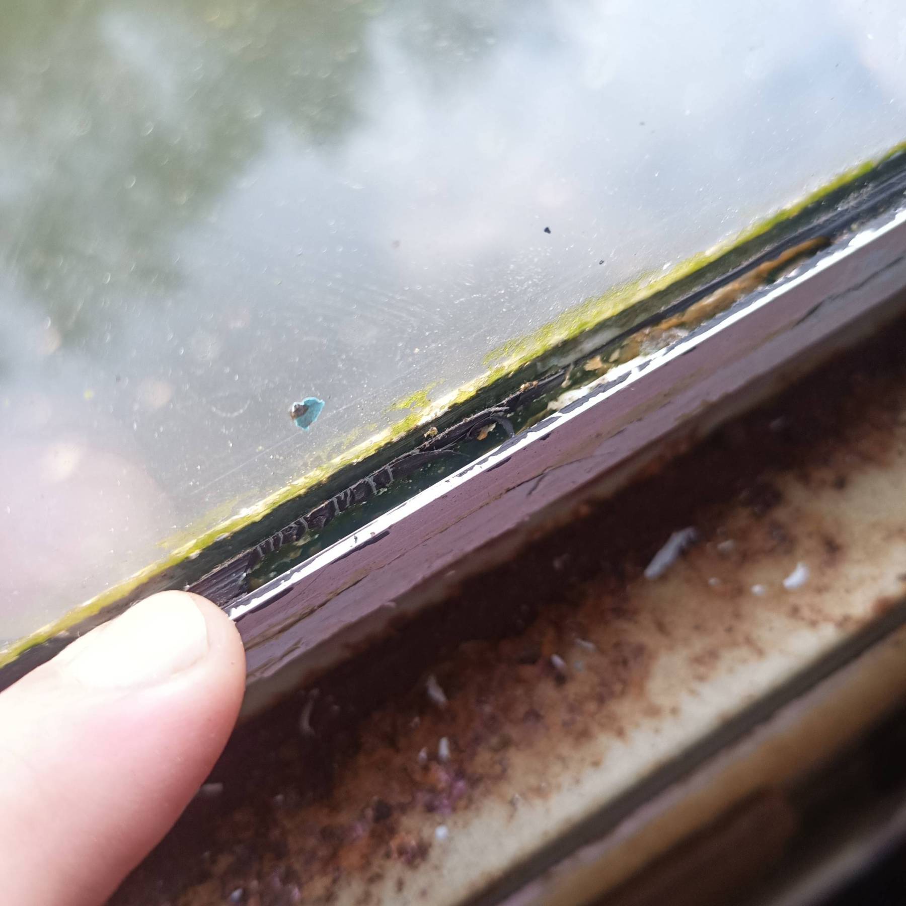 Interior window gutter - condensation tray? - Boat Equipment - Canal World