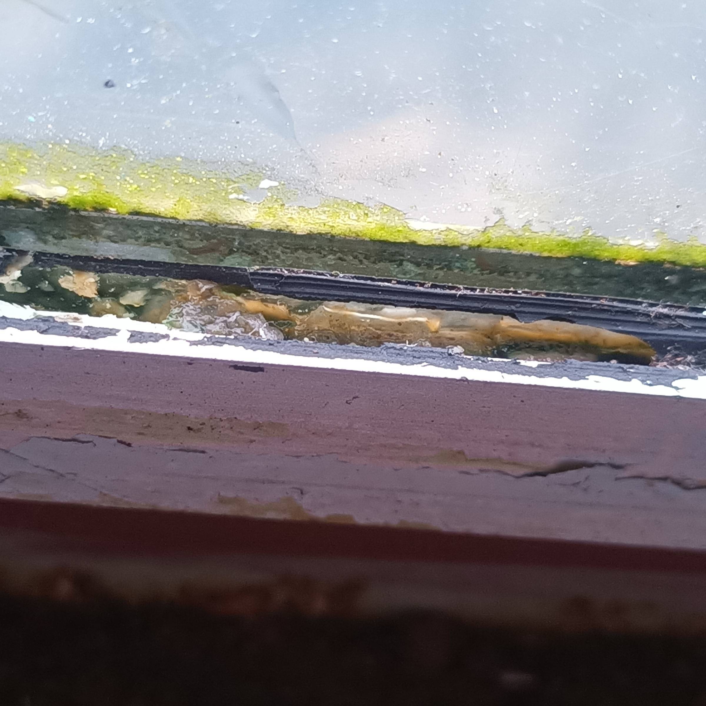 Interior window gutter - condensation tray? - Boat Equipment - Canal World