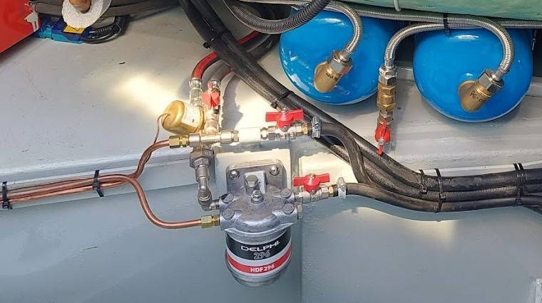 Fuel filter leak - Boat Building & Maintenance - Canal World