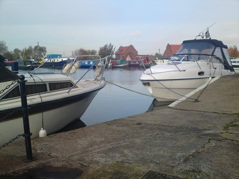 Tonic required. Send in your photos of what is nice on the waterways ...