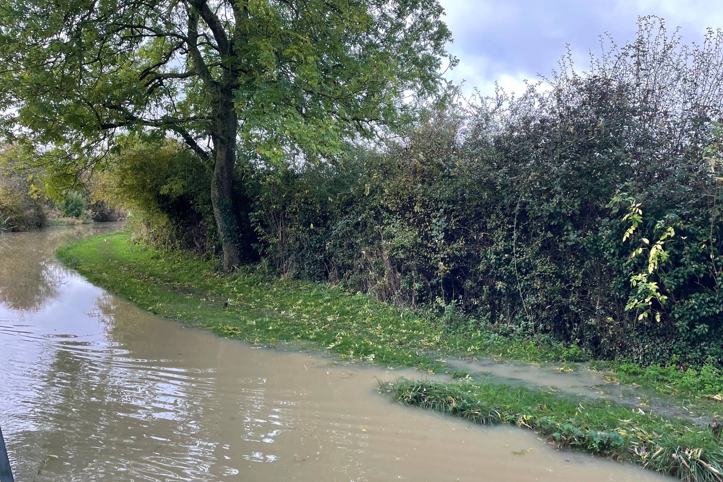 Winding hole at Wharf Inn Fenny. South Oxford - General Boating - Canal ...