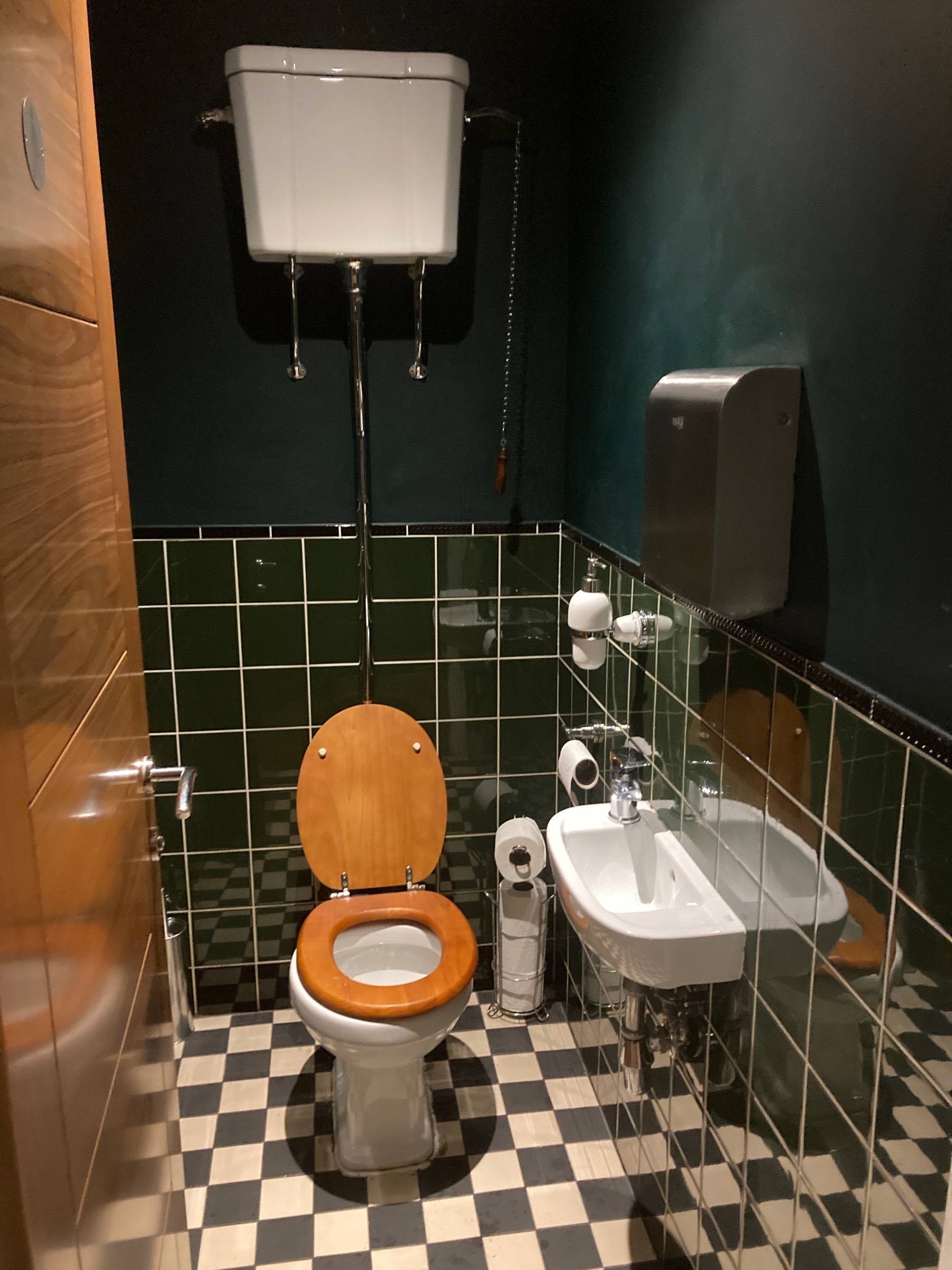 Engine room floor covering - Boat Building & Maintenance - Canal World