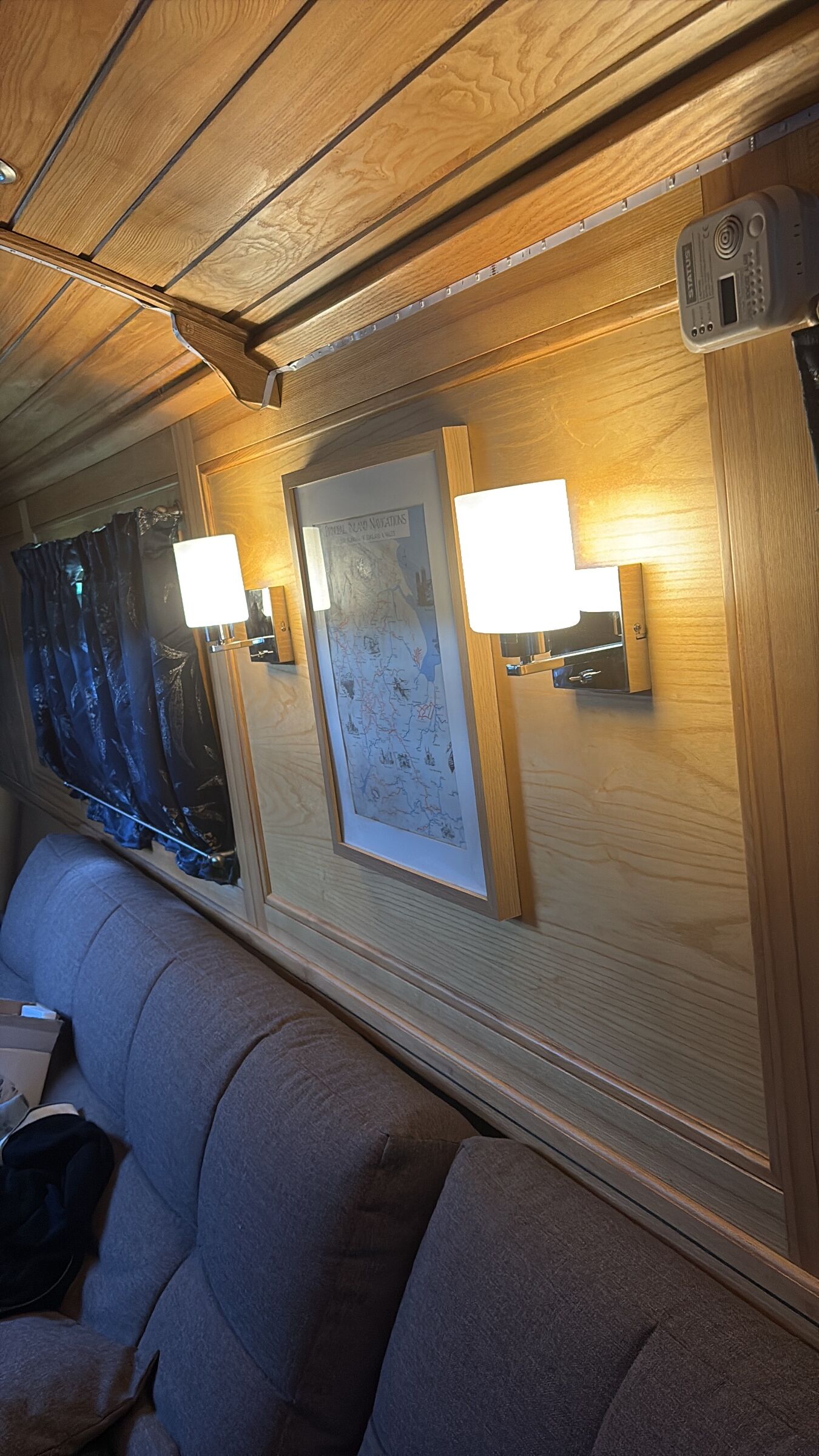 Cabin lights - Boat Equipment - Canal World