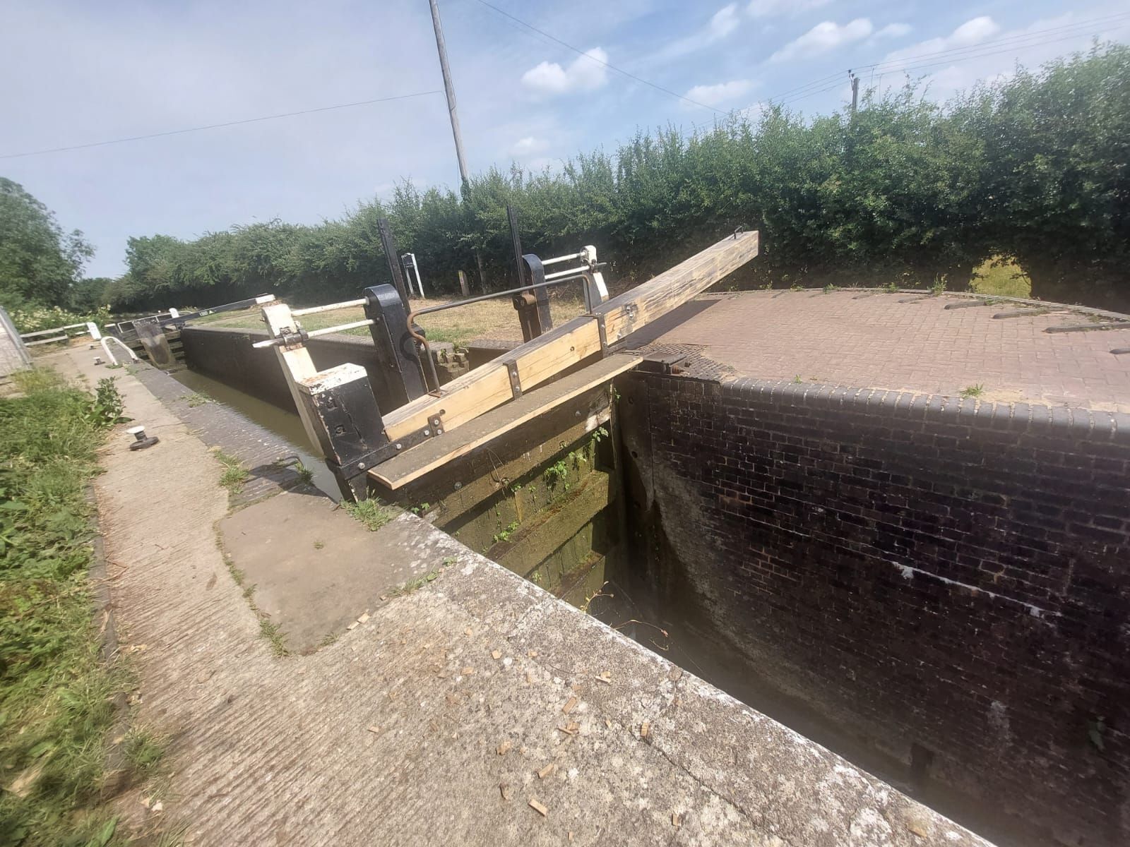 Grants lock Oxford canal broken and closed - Stoppages - Canal World