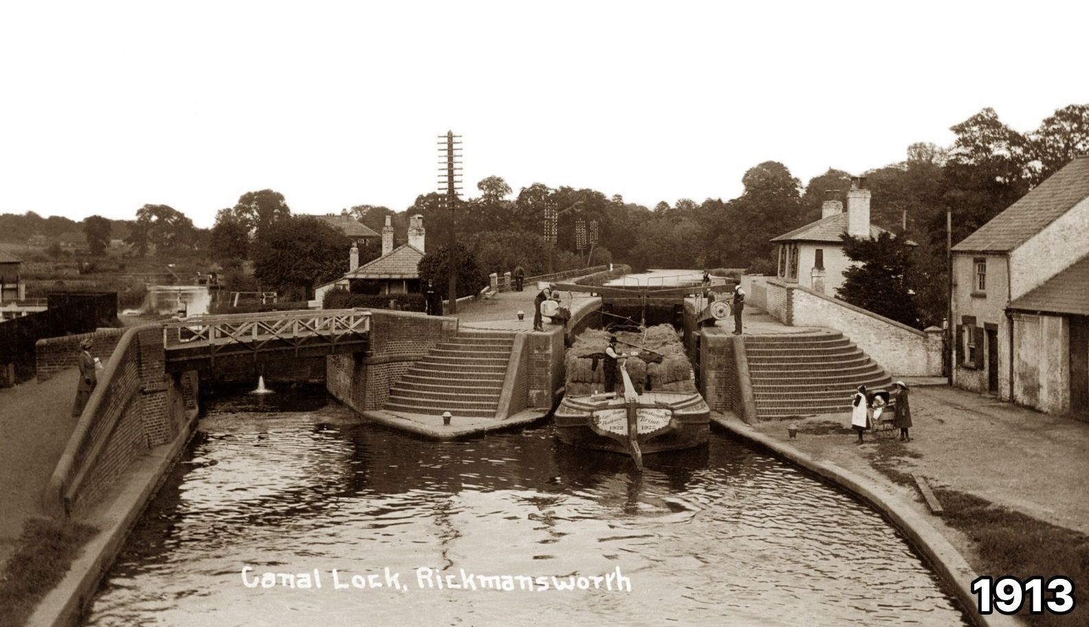 Wey Barge at Batchworth? - History & Heritage - Canal World